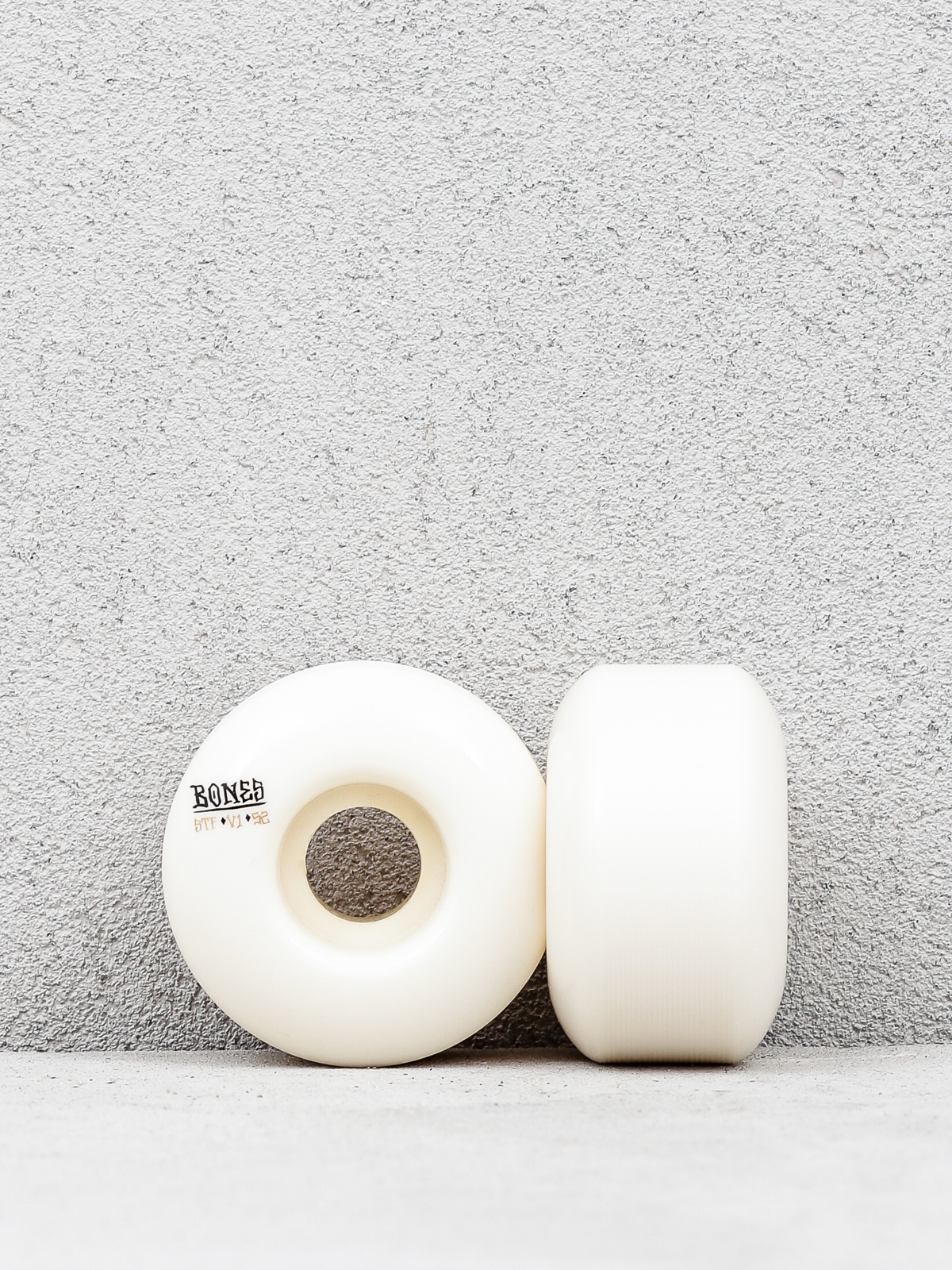 Bones Blanks Formula V1 Wheels - white (white)
