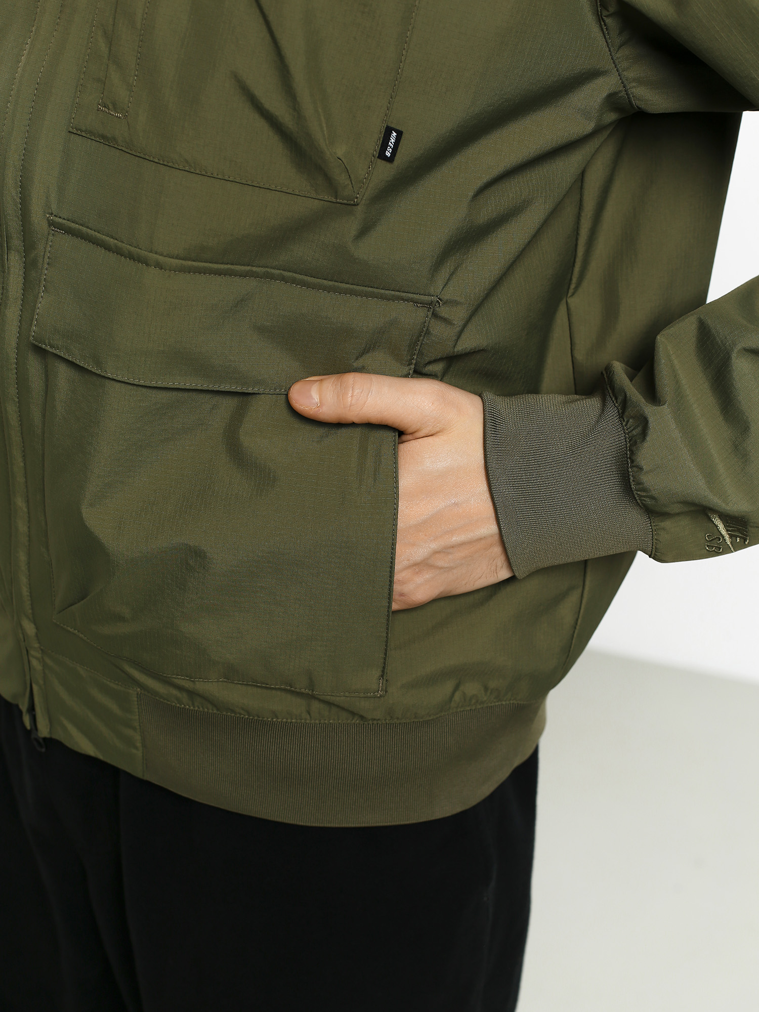 Nike SB Sheild Winterized Jacke (medium olive/medium olive)