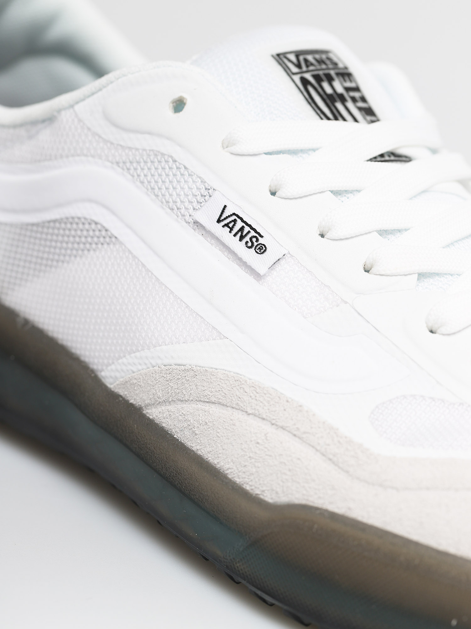 Vans Ave Pro Shoes (white/smoke)