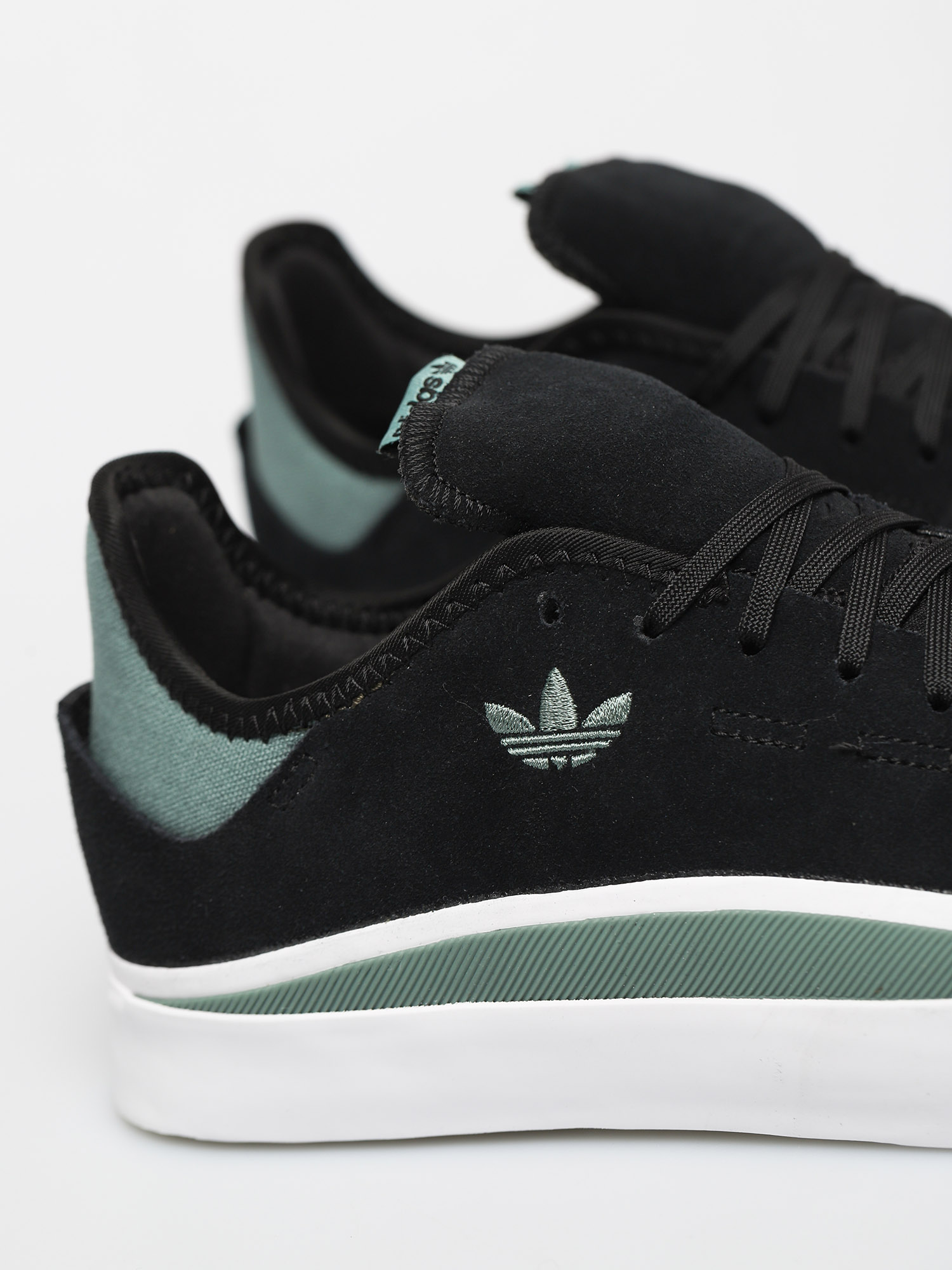 adidas Originals Sabalo Shoes (cblack/ftwwht/teceme)