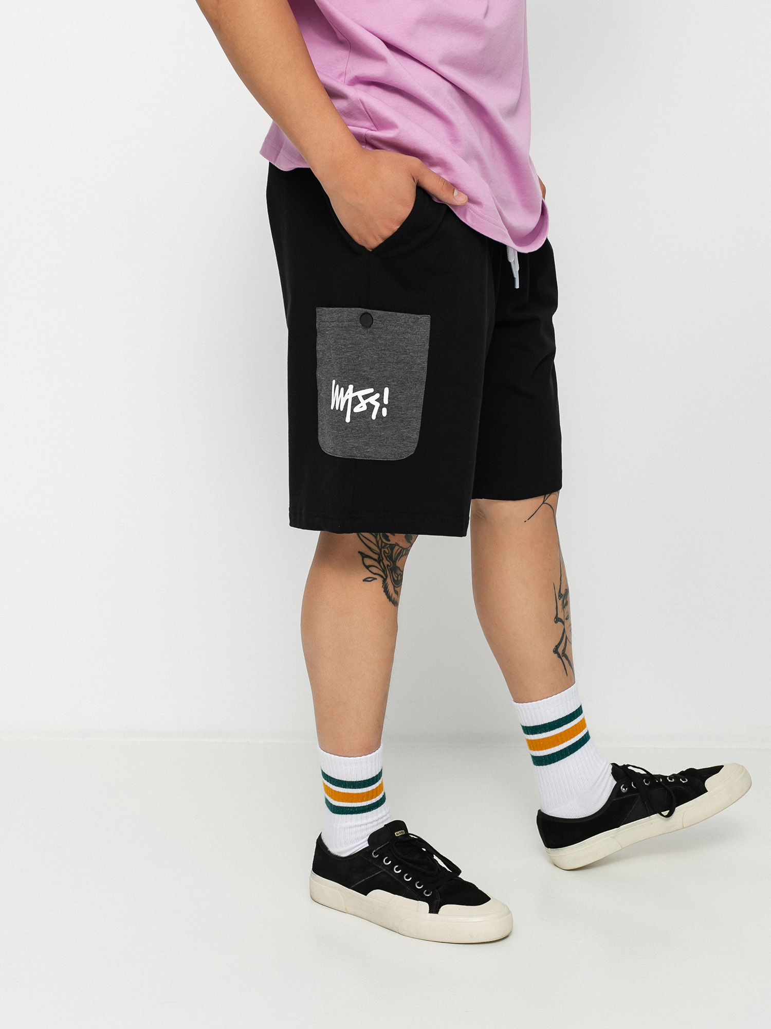 MassDnm Creep Shorts - black (black)