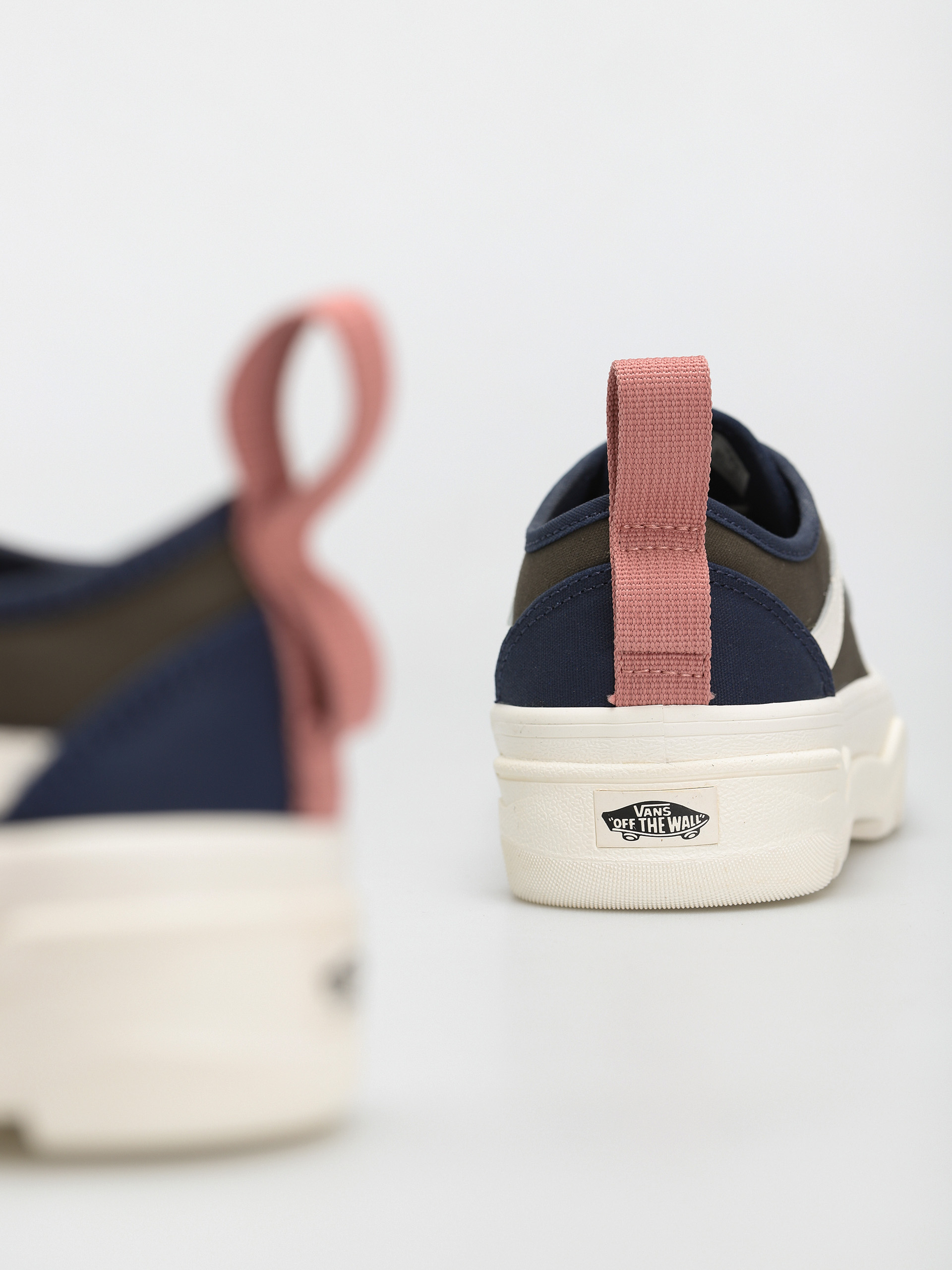 Vans Sentry Old Skool Wc Shoes (waxed canvas/forest night/marshmallow)