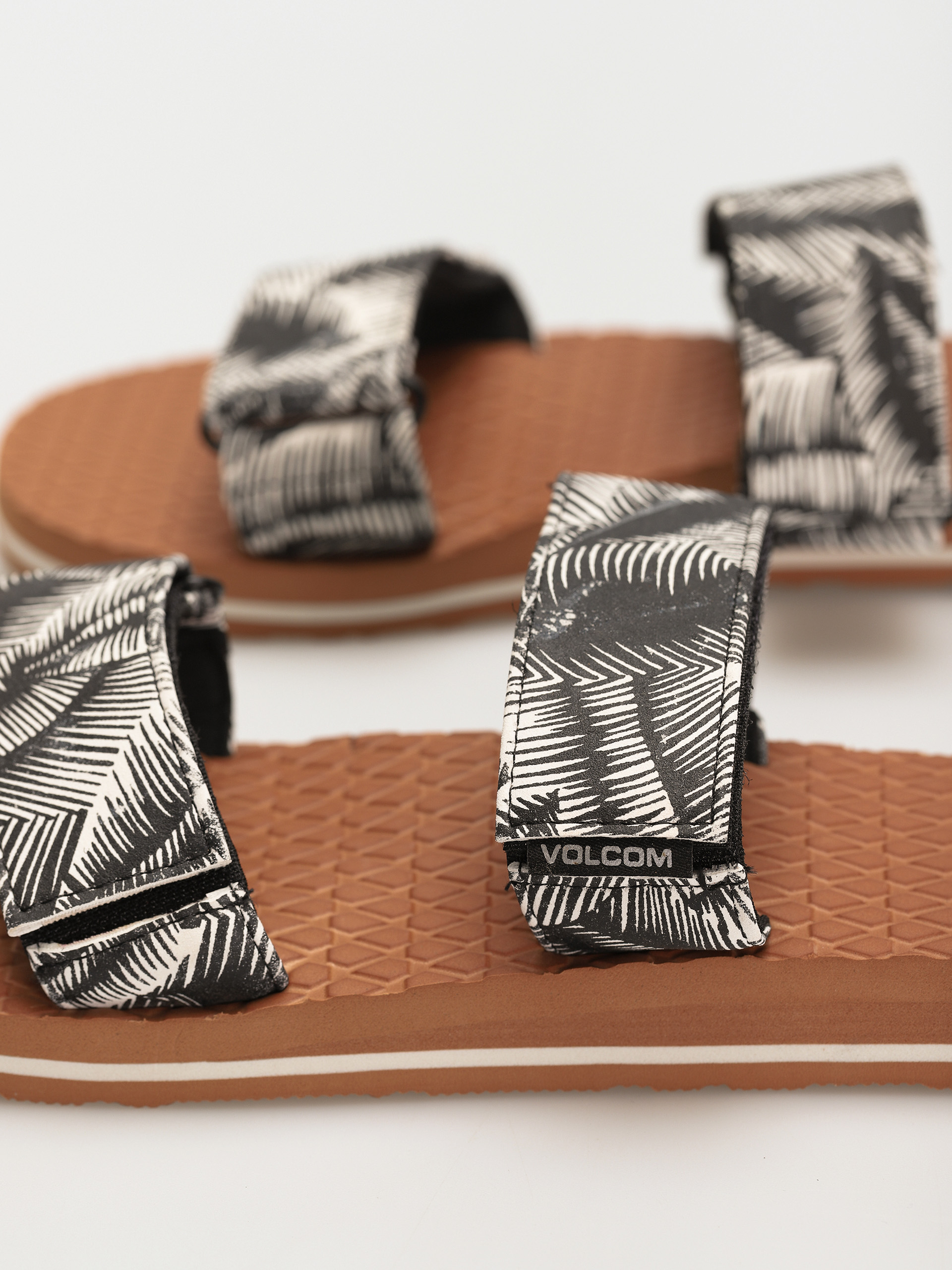 Volcom Eco Recliner Slide Sandals Wmn - brown (sand)