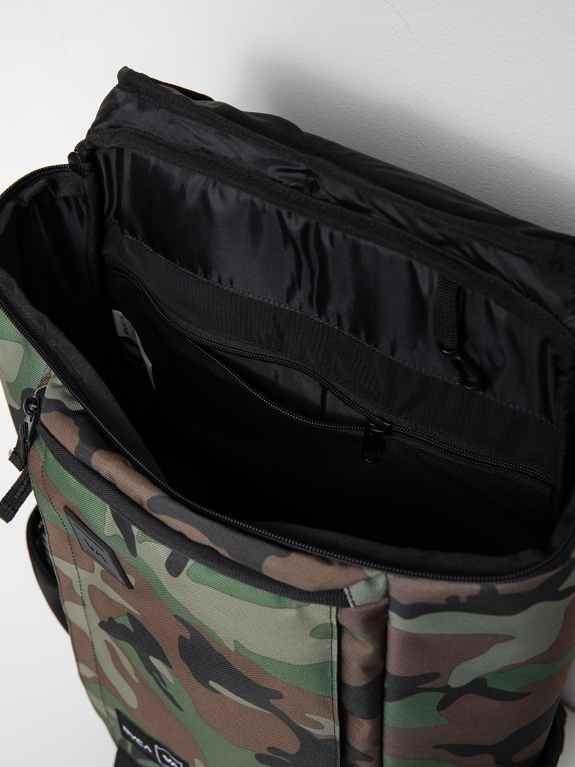 RVCA Voyage IV Backpack - camo (woodland camo)