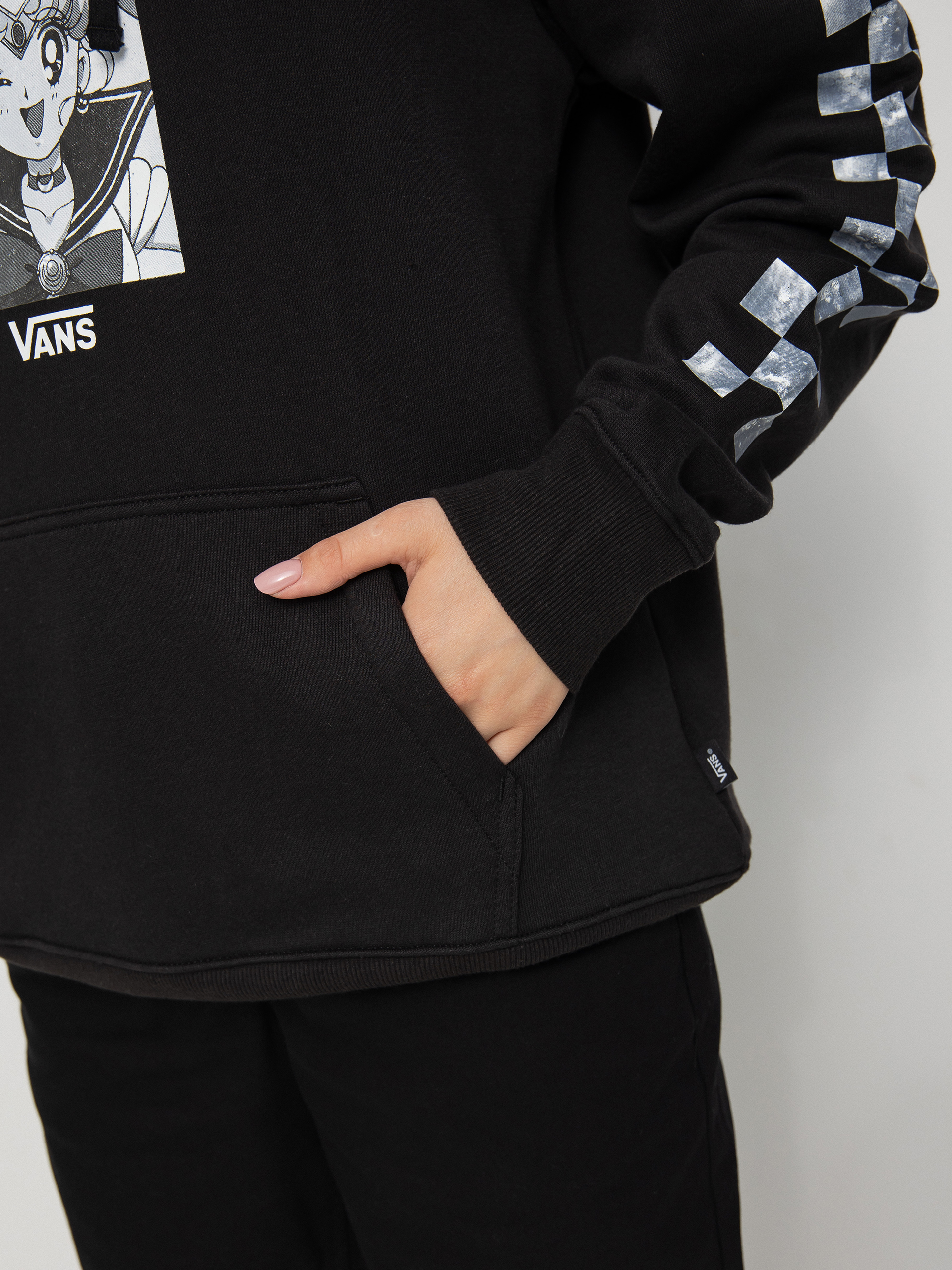 Vans X Sailor Moon Lizzie HD Hoodie Wmn - black (pretty guardian sailor ...