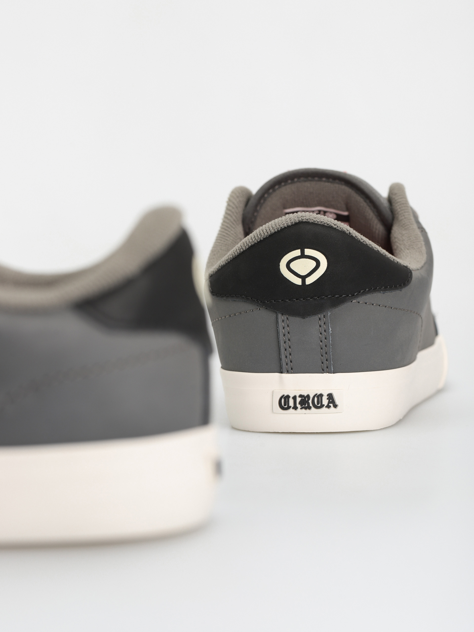 Circa Al50 Pro Shoes - grey (gunmetal/off white)