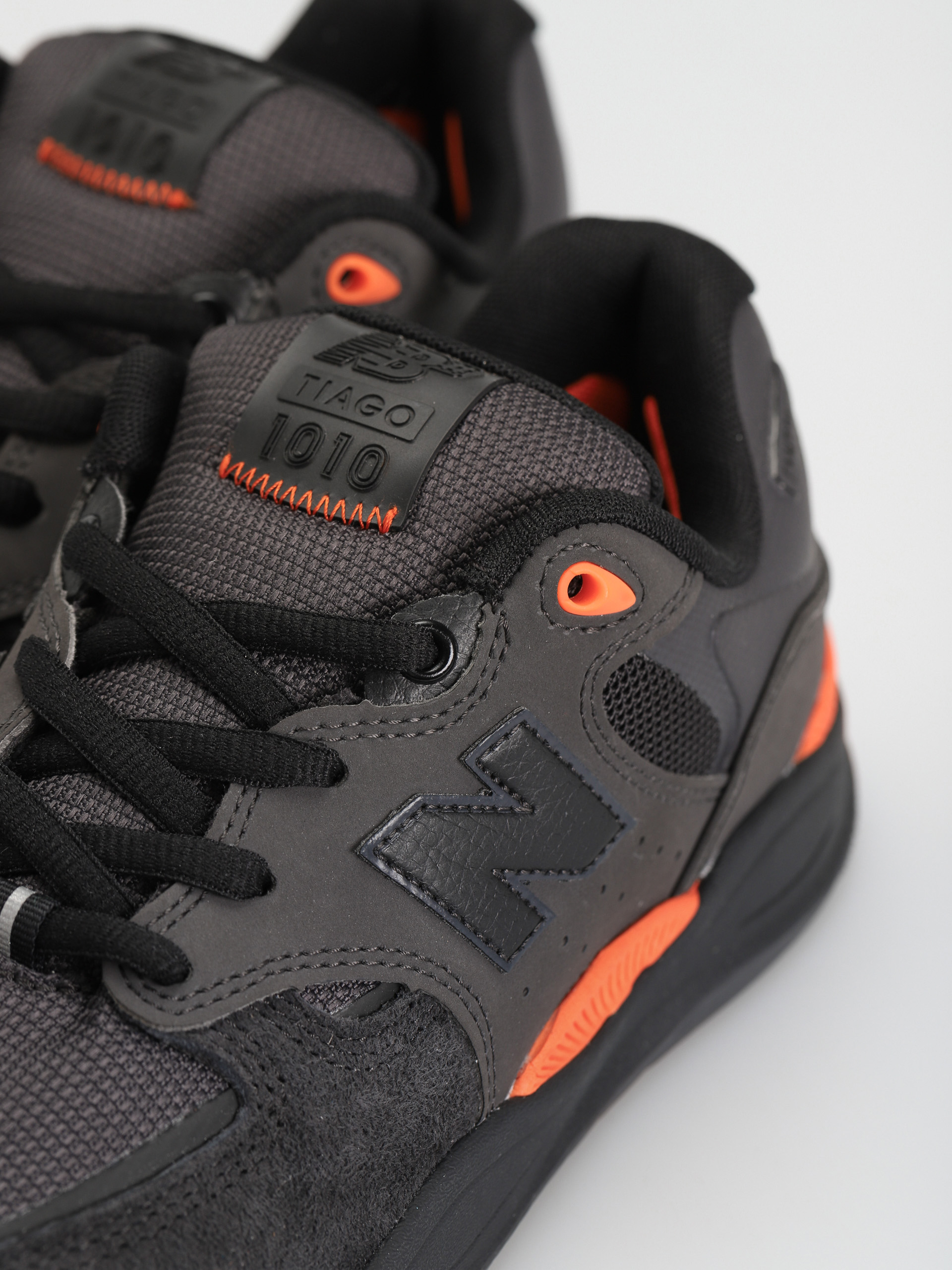 New Balance 1010 Shoes (phantom)