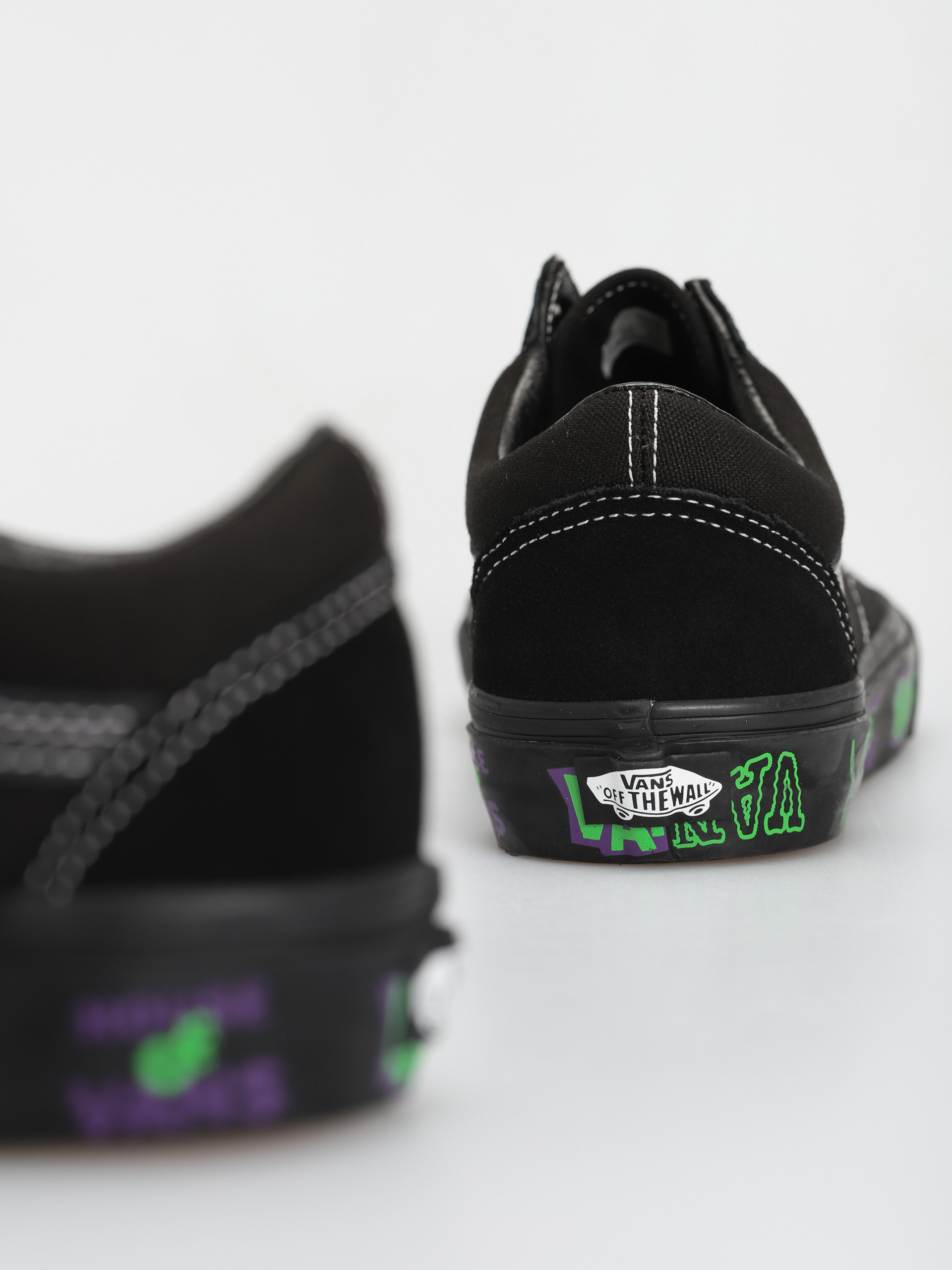 Vans Old Skool Shoes (live at hov blackout)