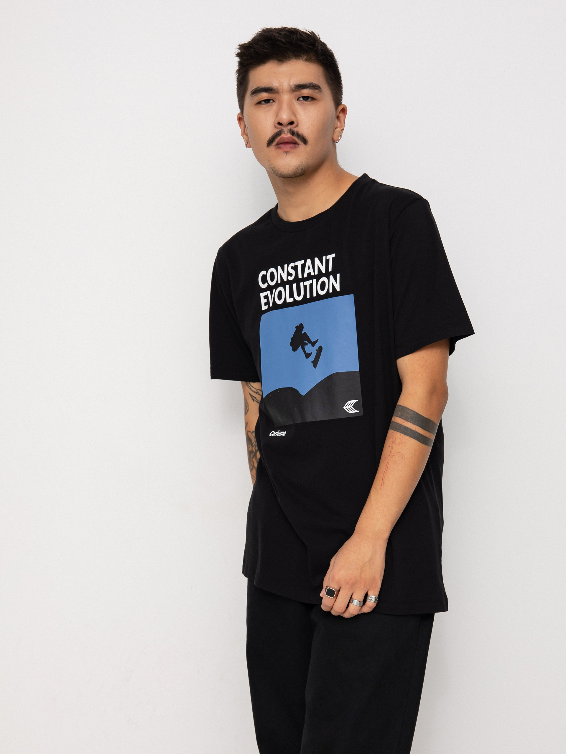 Cariuma Constant Evolution T-shirt (black)