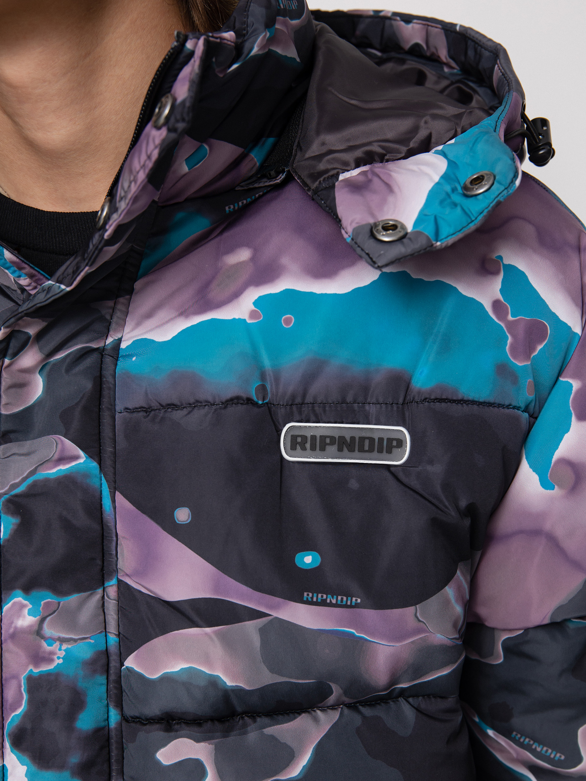 RipNDip Ultralight Beam Jacket (multi)