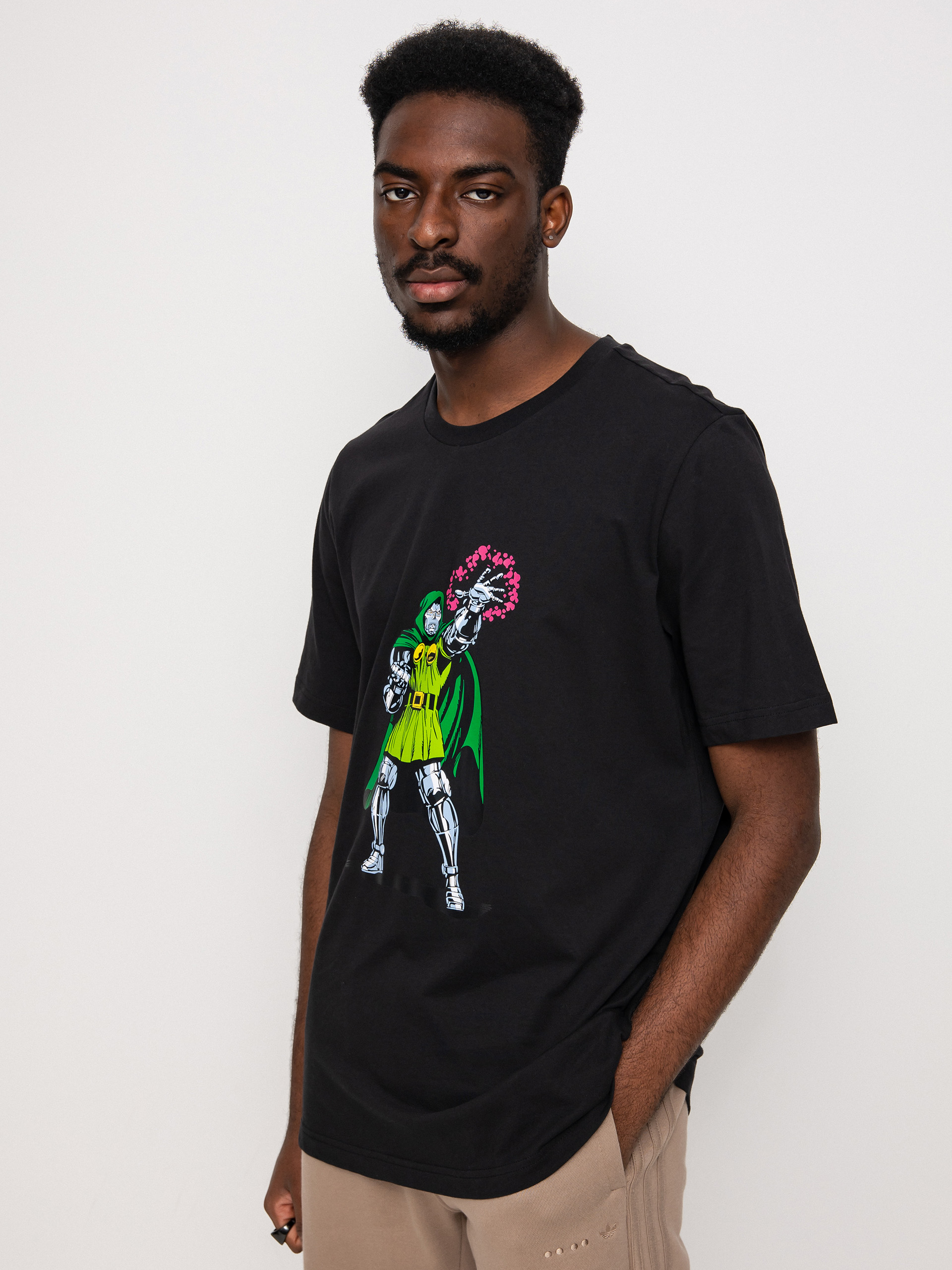 adidas Originals Disney Gfx T-shirt (black)