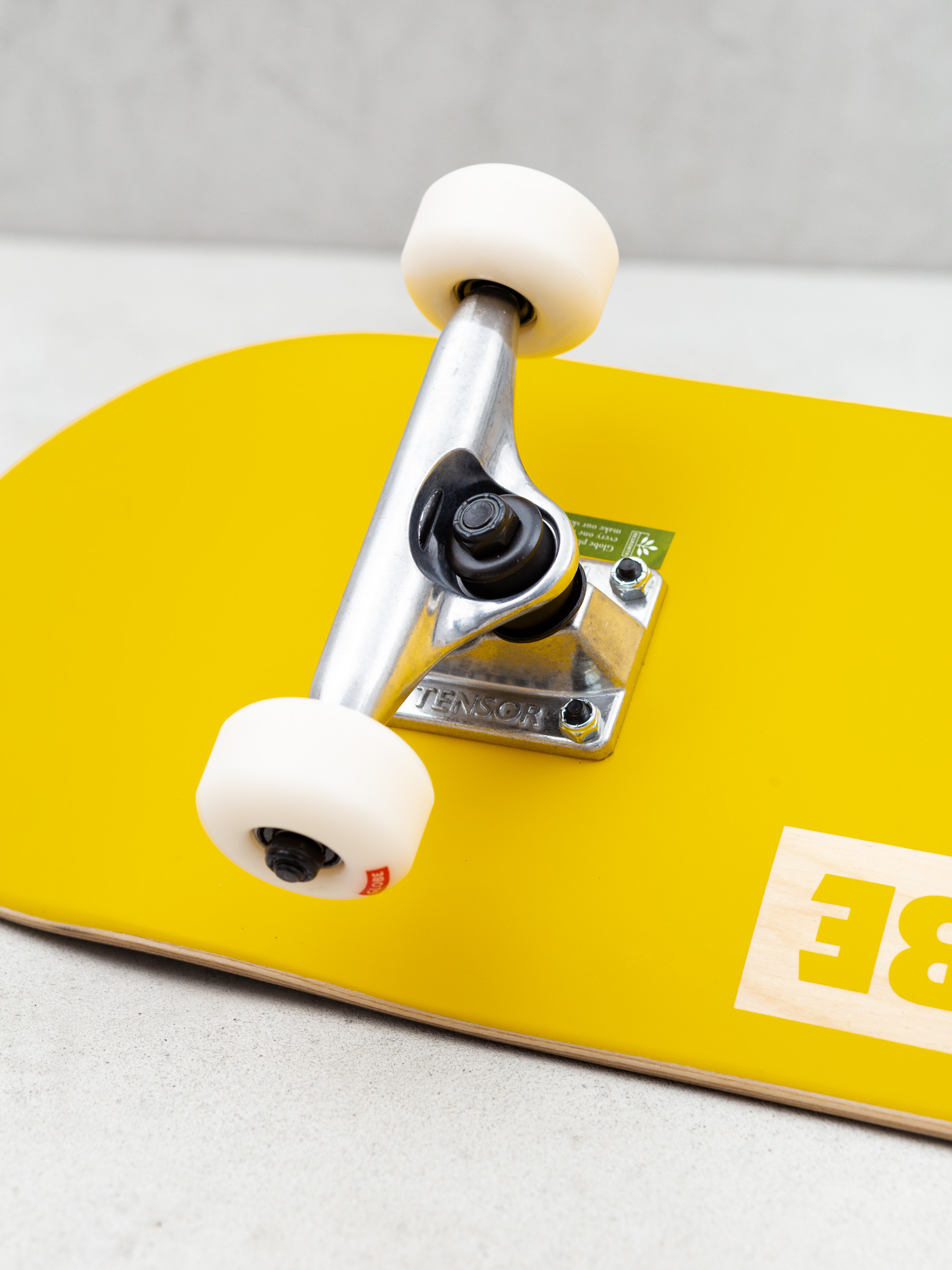 Globe Kids Goodstock JR Skateboard - yellow (mid wheat)