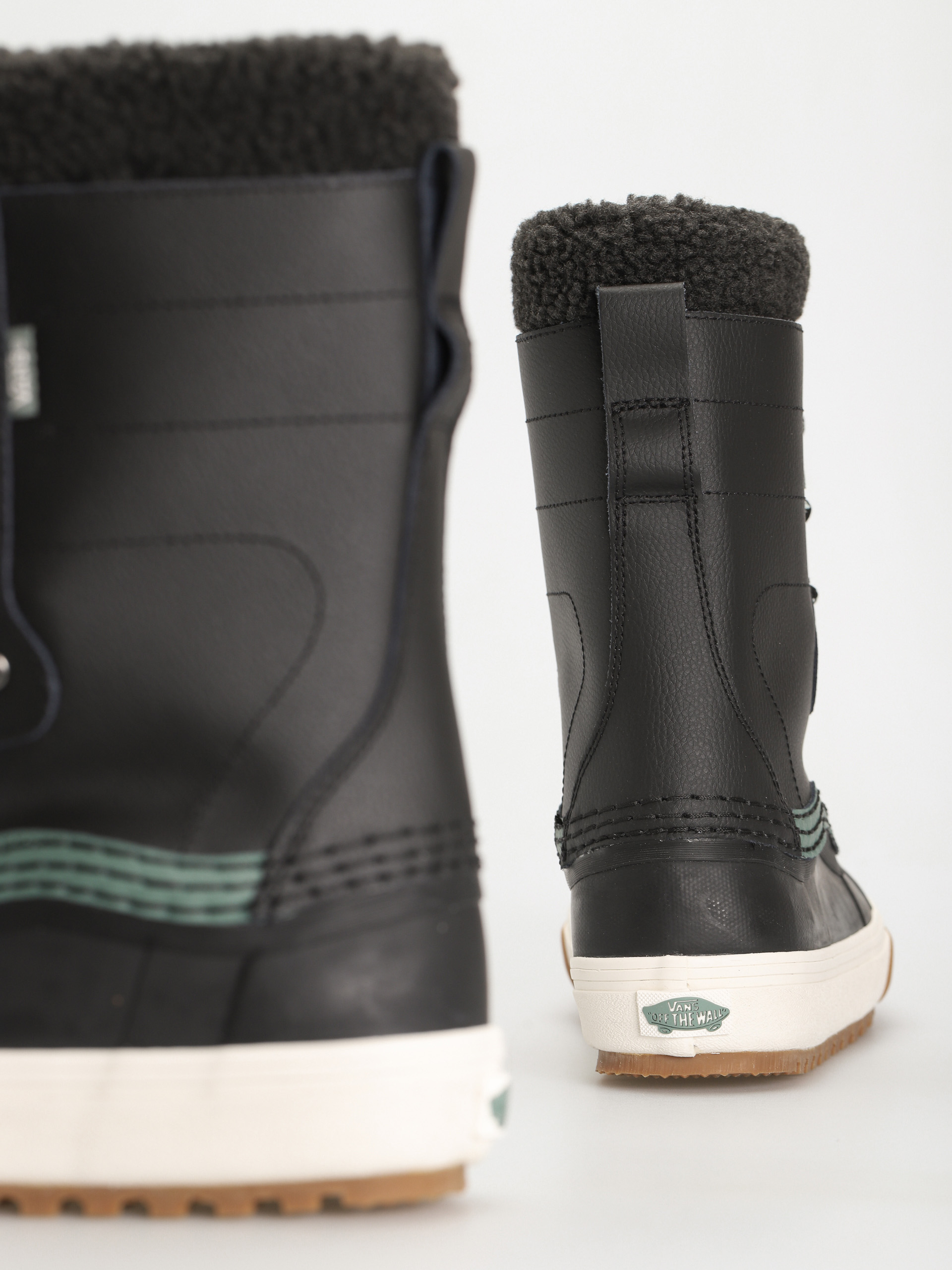 Vans Standard Snow MTE Winter shoes - black (black/duck green)