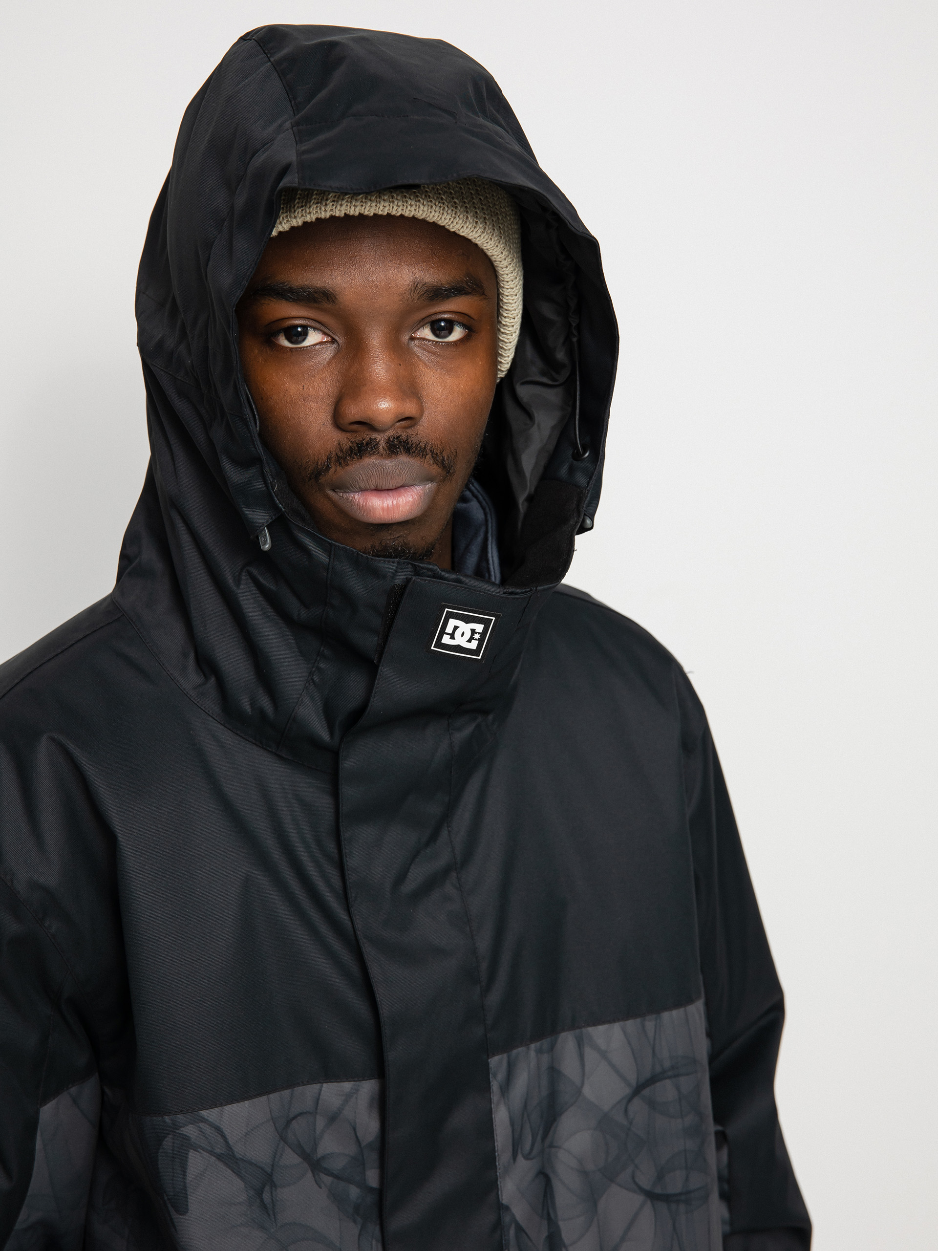 DC Defy Snowboard jacket - black (black)