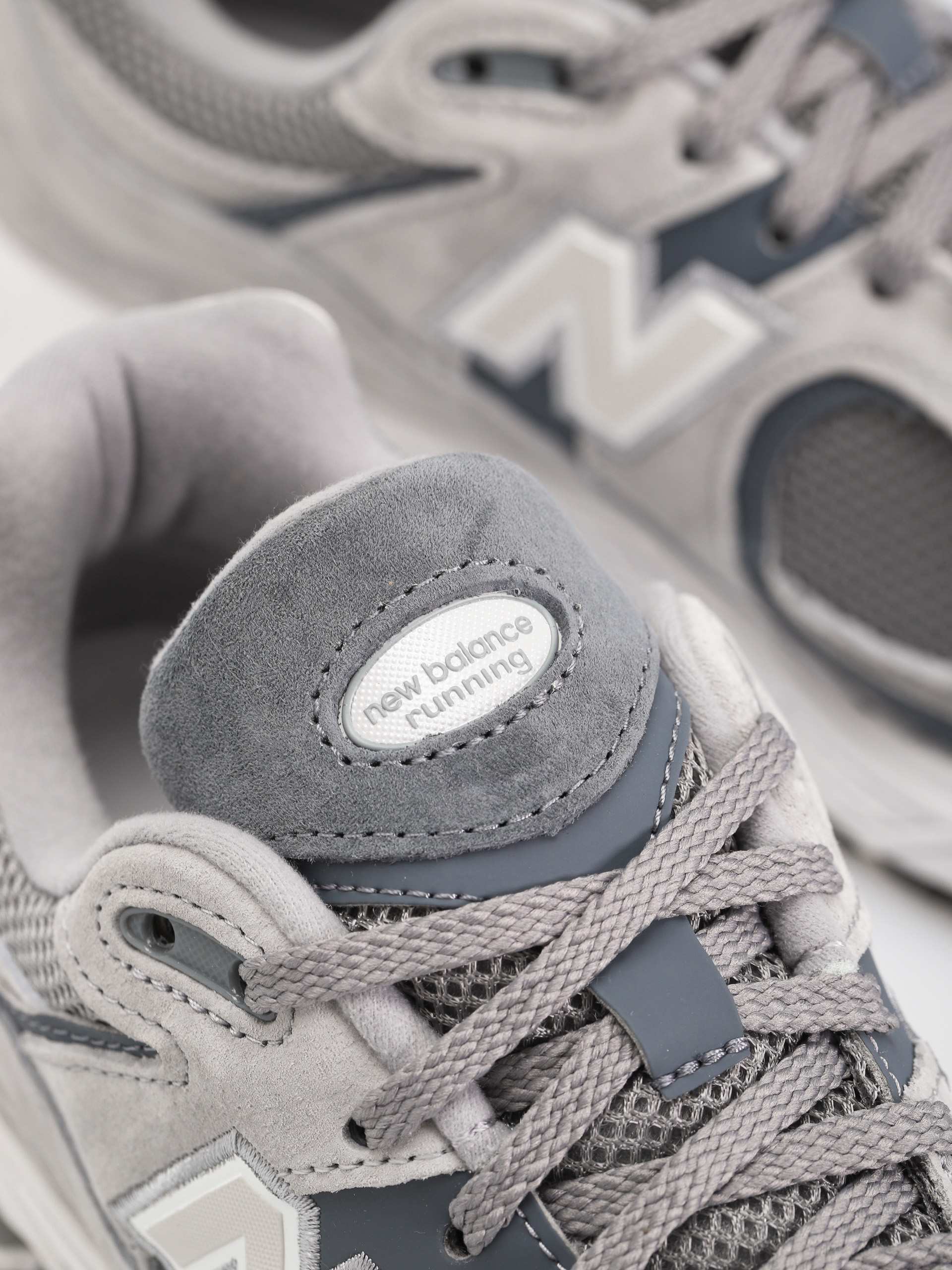 New Balance 2002 Shoes - grey (grey)