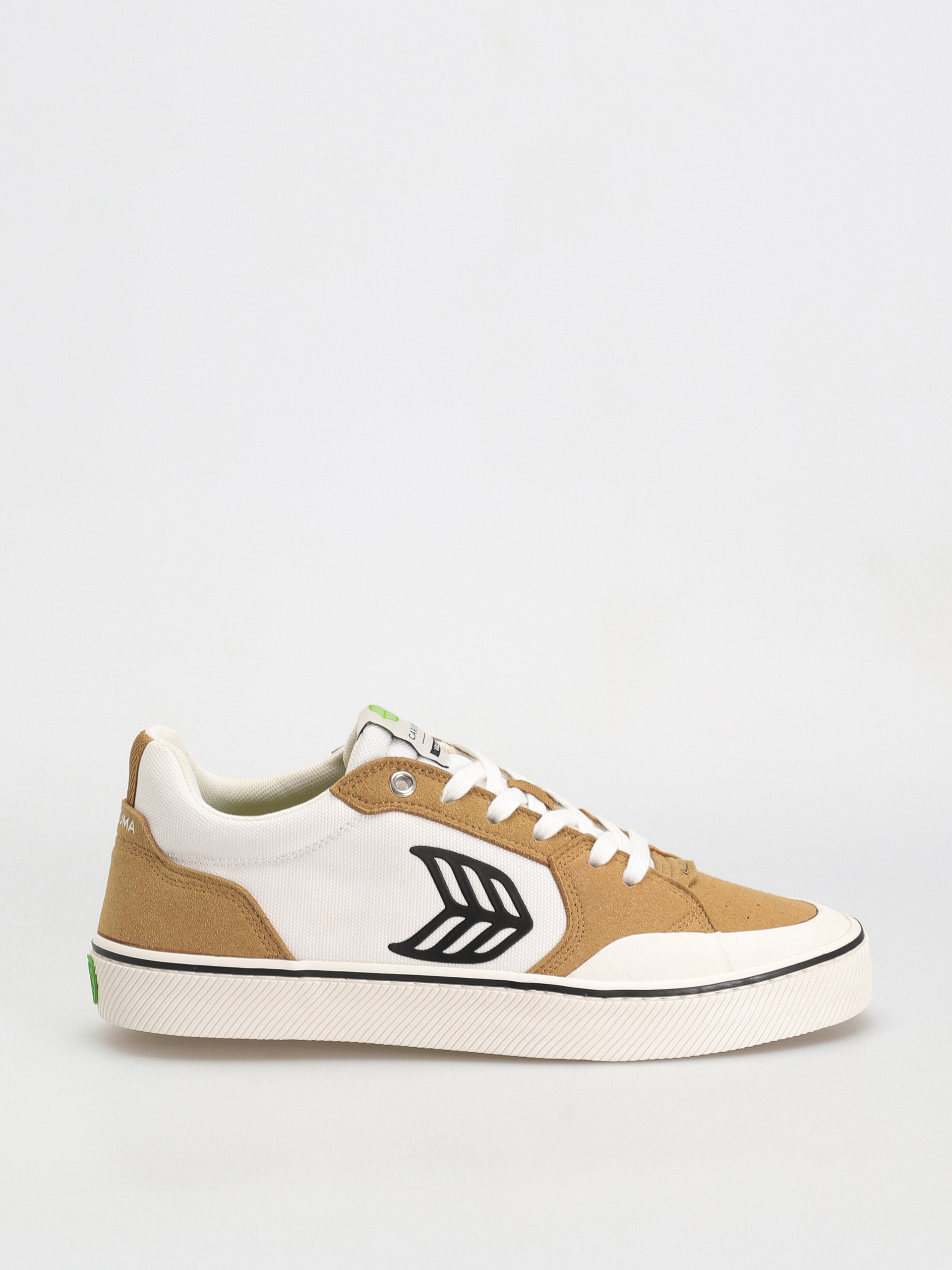 Cariuma Vallely Shoes (black/ivory)