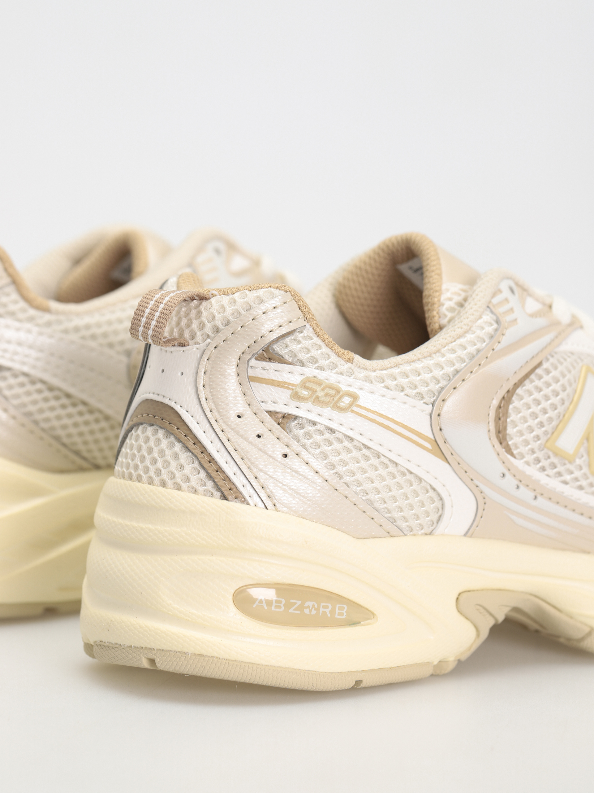 New Balance 530 Shoes - beige (bone)