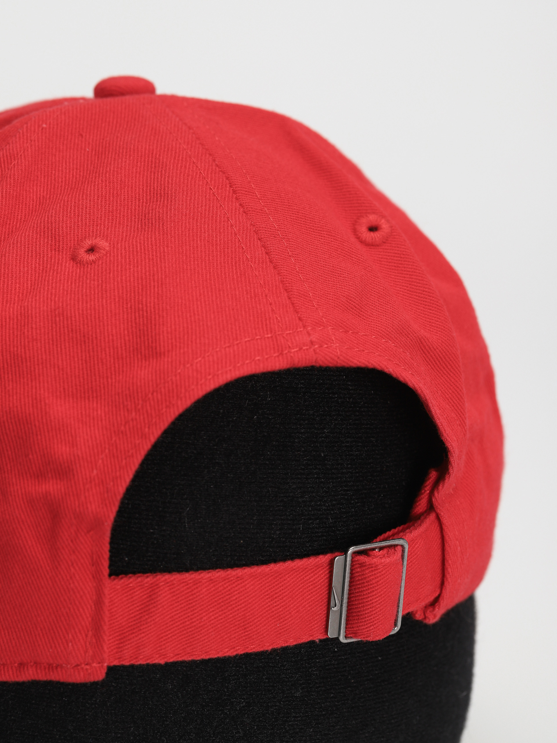 Nike SB Heritage86 Futura Washed Cap (university red/university red/white)