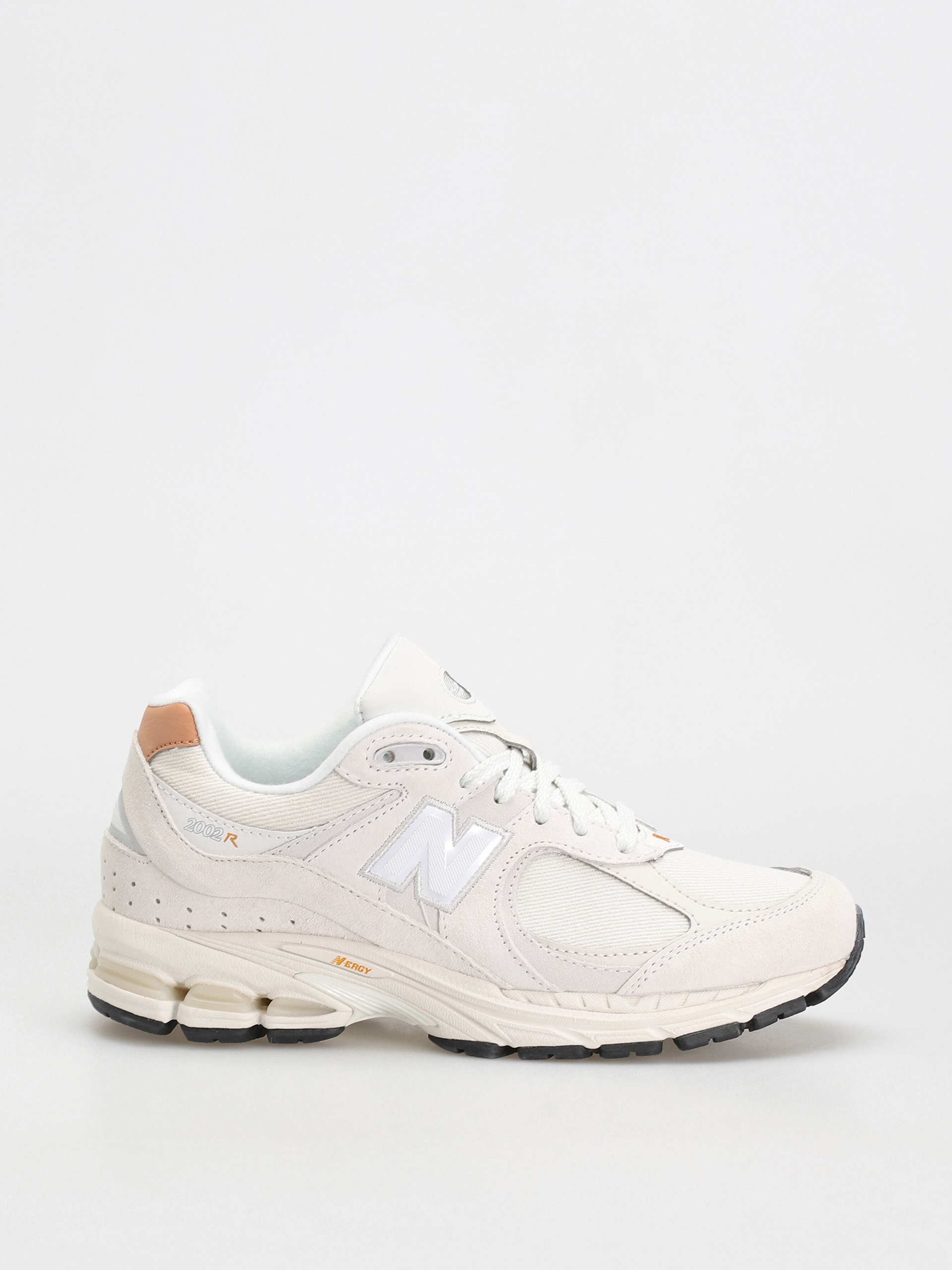 New Balance 2002R Shoes (beige)