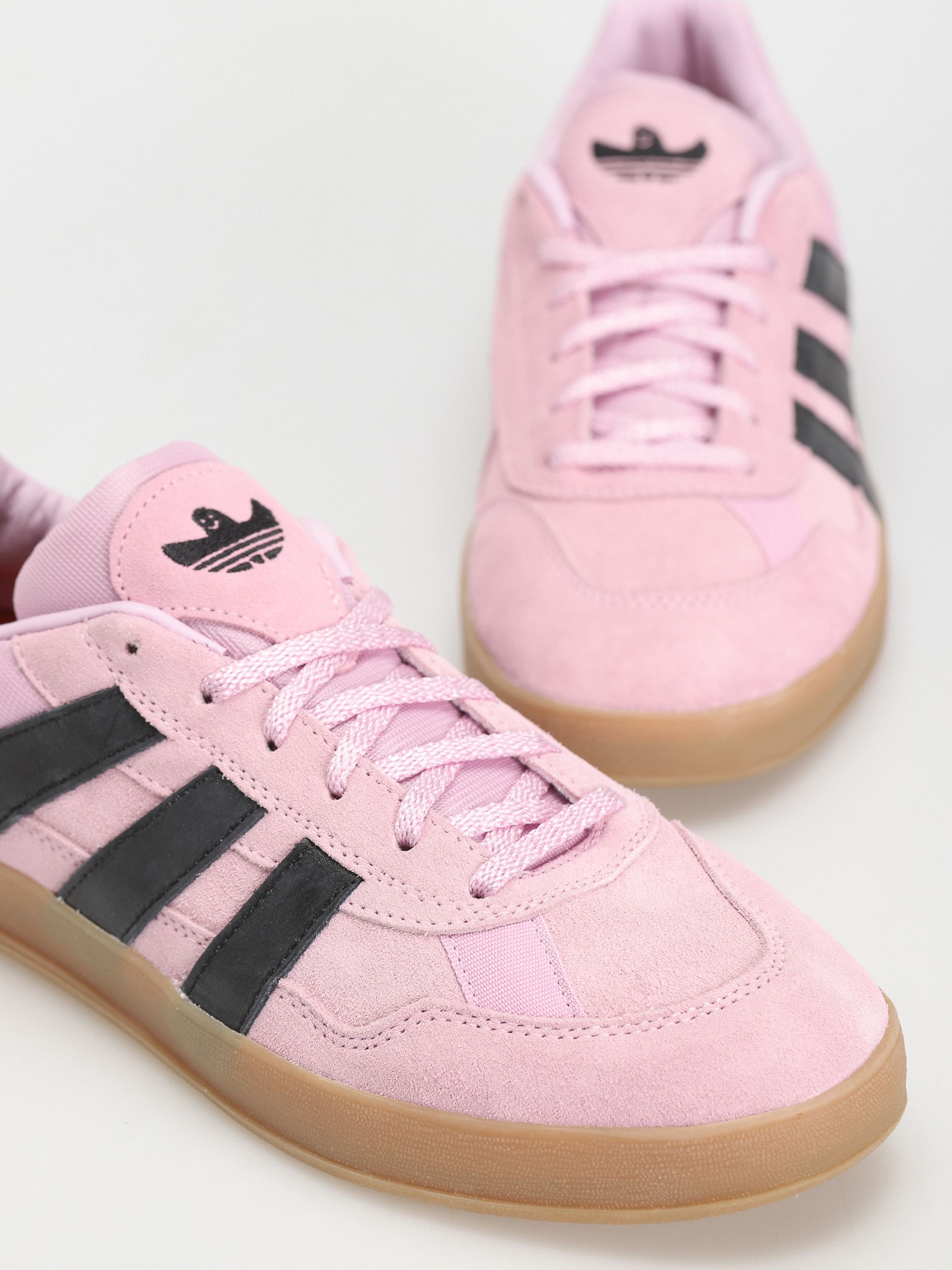 adidas Aloha Super Shoes (lgtorc/cblack/gum4)