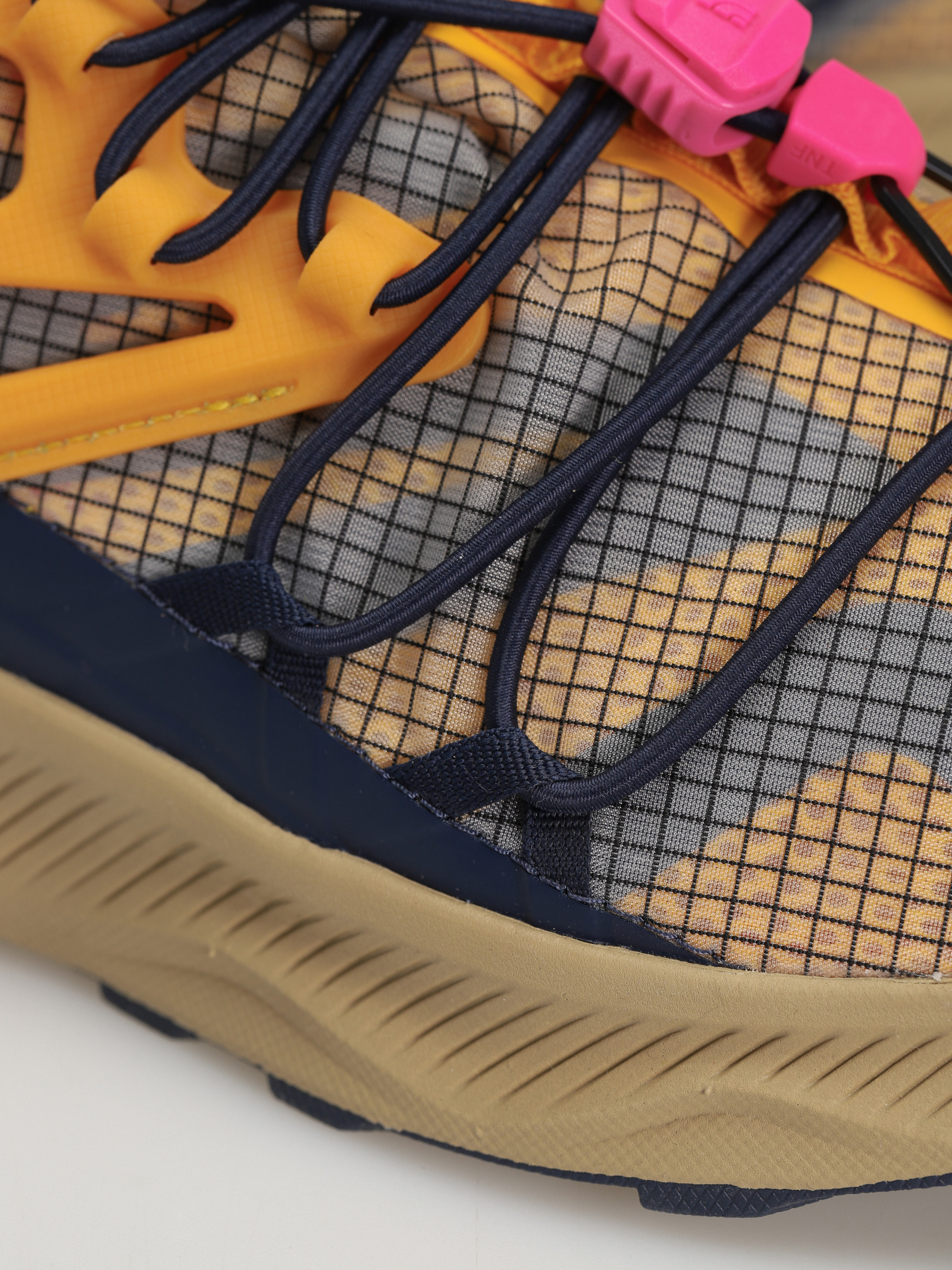 The North Face Oxeye Tech Shoes (summit gold/summit navy)