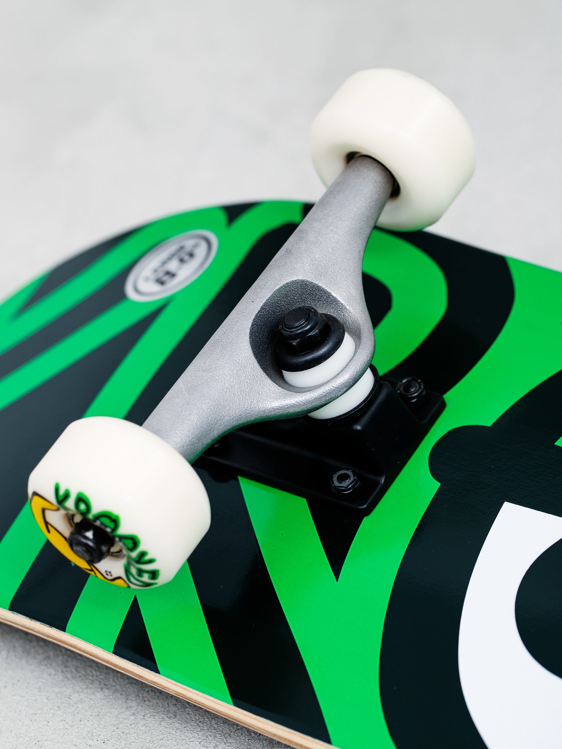 Krooked Tm Big Eyes Skateboard (green/black)