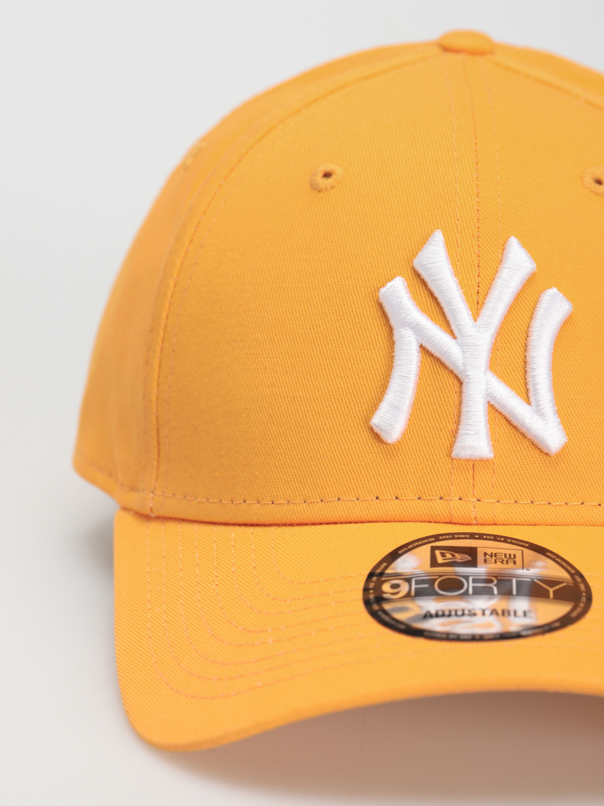 New Era League Essential 9Forty New York Yankees Cap (yellow)