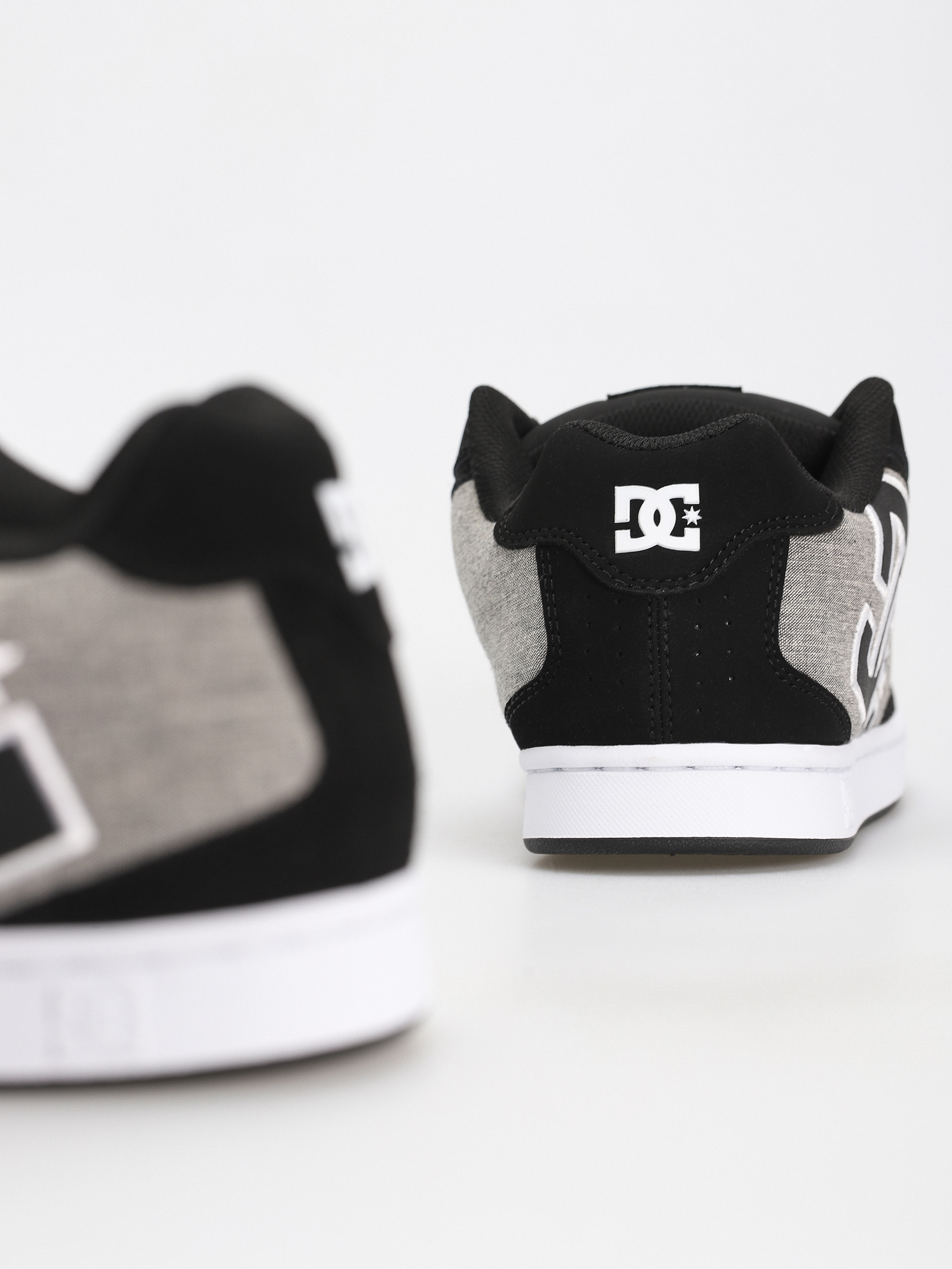 DC Net Shoes (black/battleship/arm)