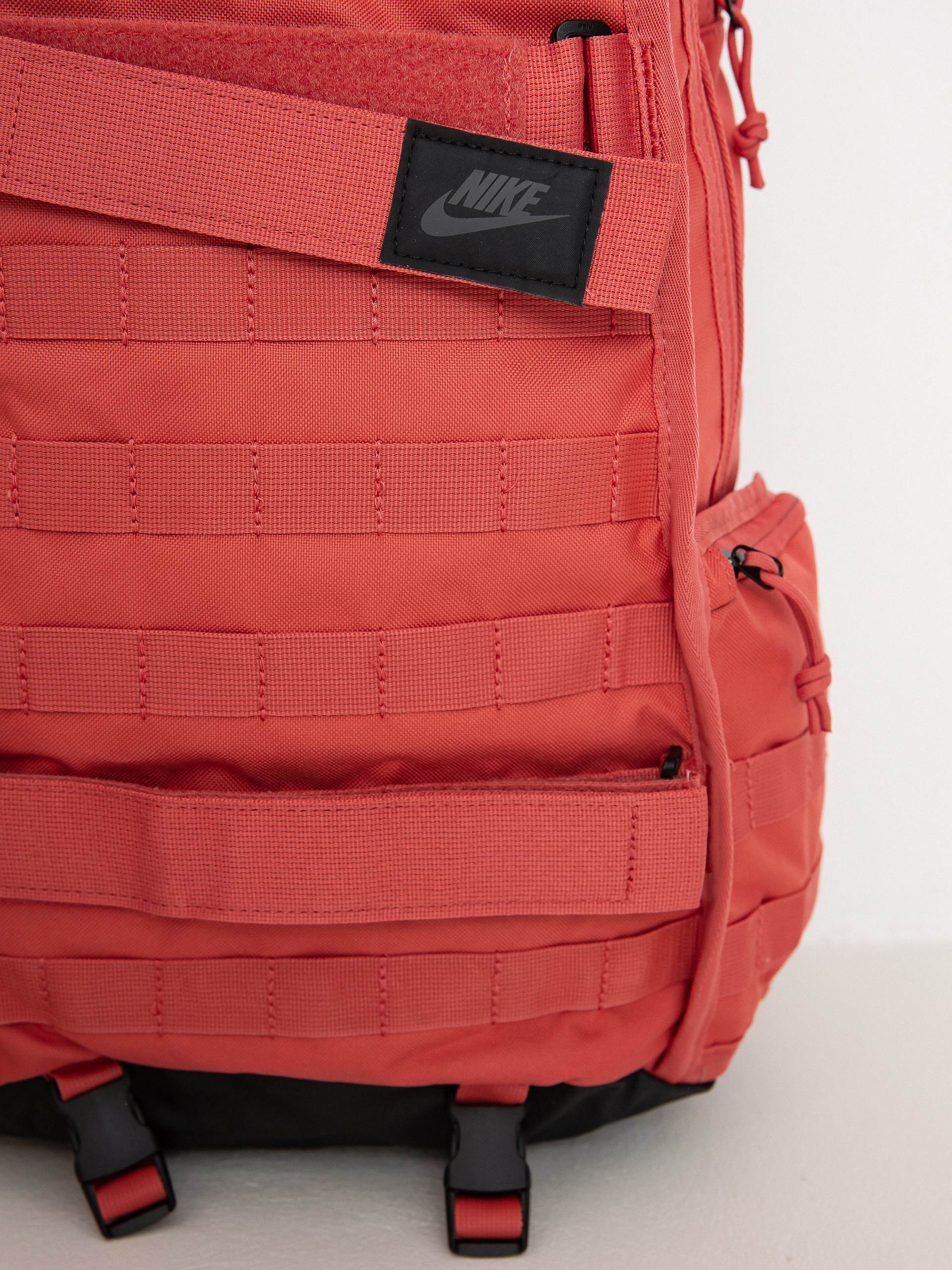 Nike SB Sportswear Rpm Backpack - red (adobe/black/black)