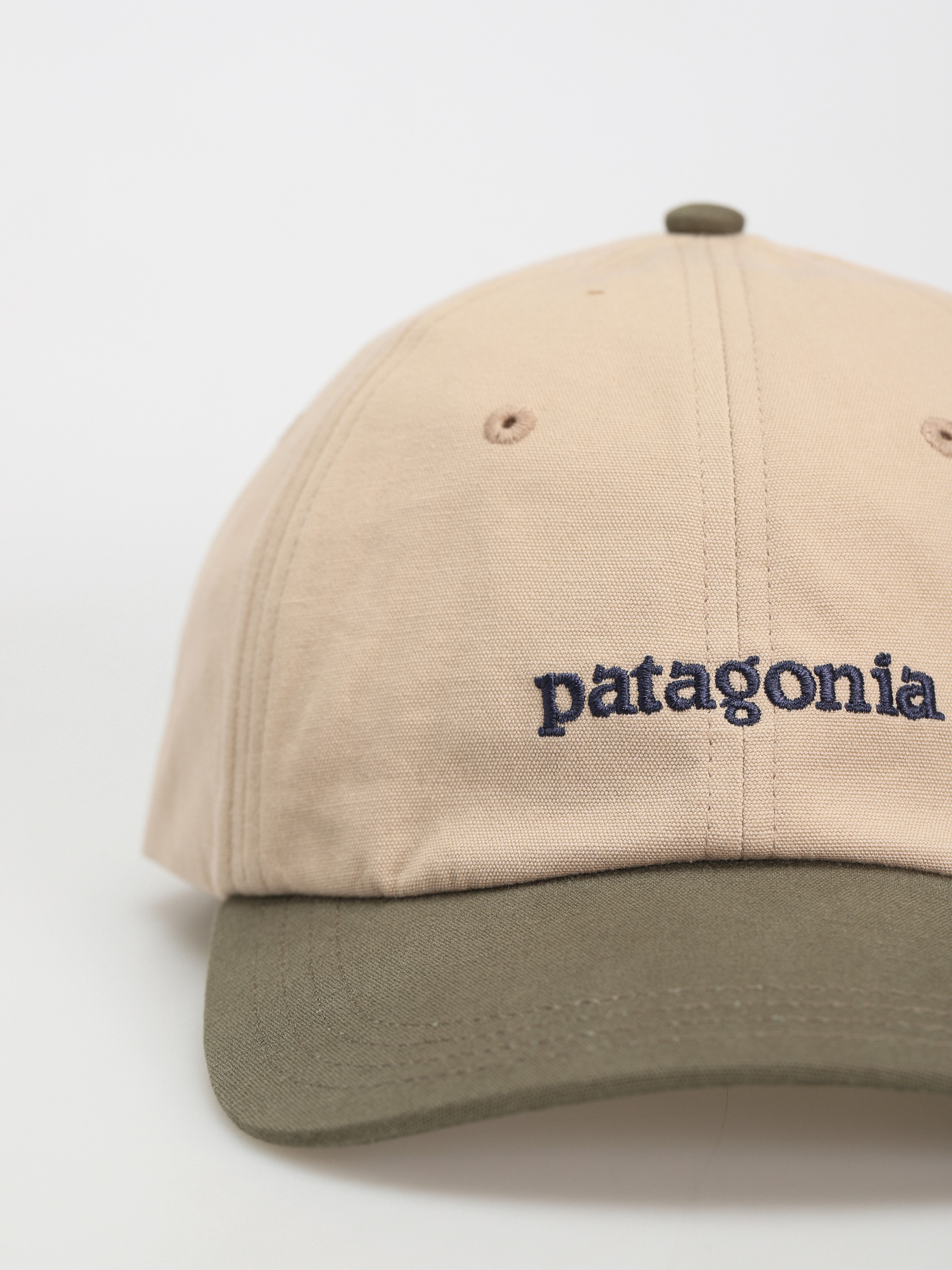 Patagonia Fitz Roy Icon Trad Cap (text logo/oar tan)