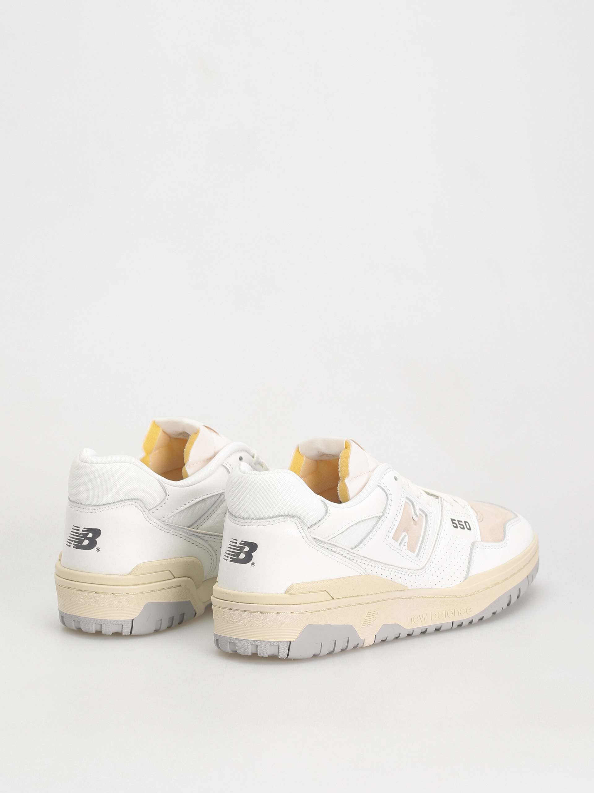 New Balance 550 Shoes - white (white/timberwolf/raincloud)