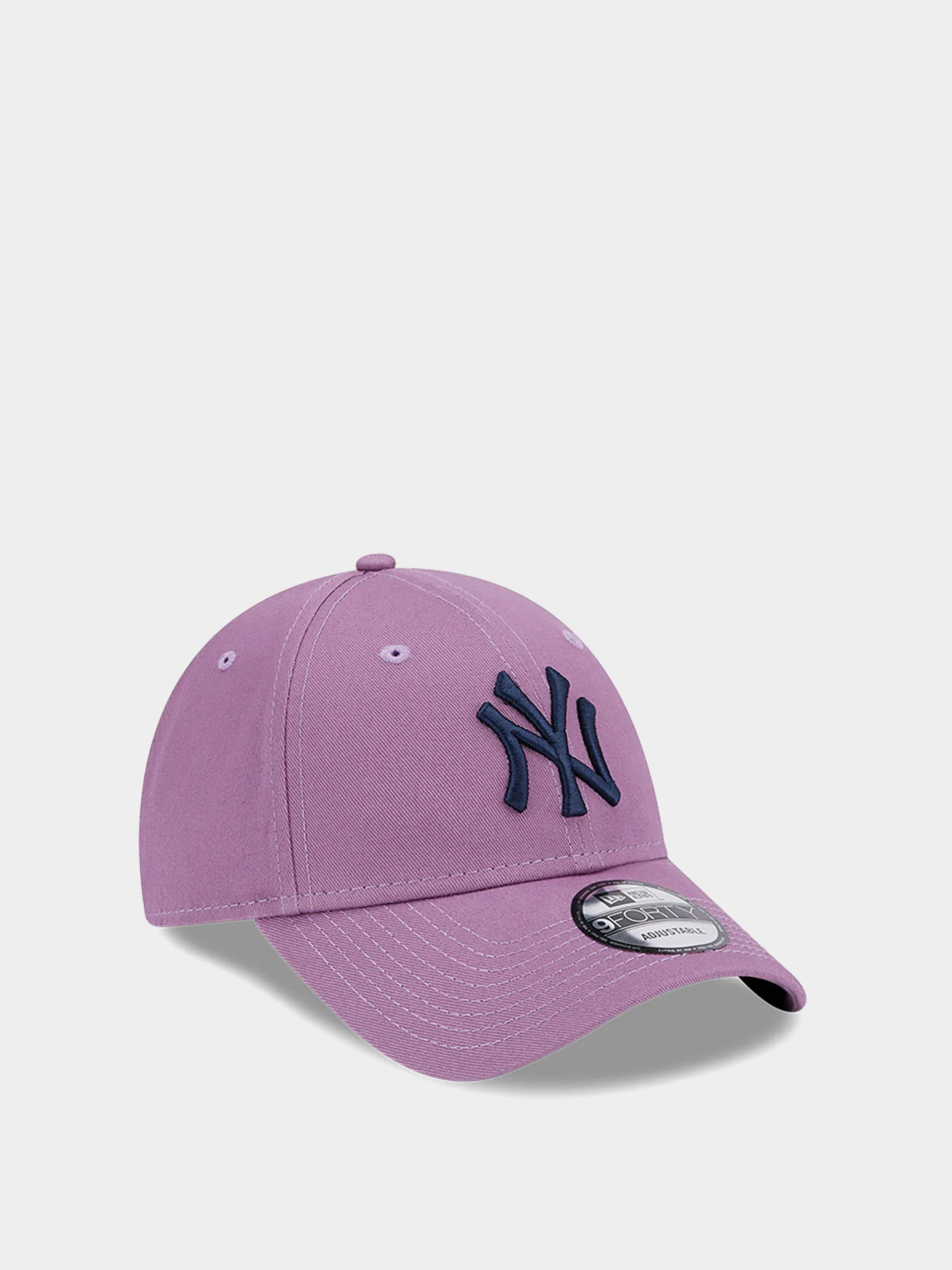 New Era League Essential 9Forty New York Yankees Cap (purple)