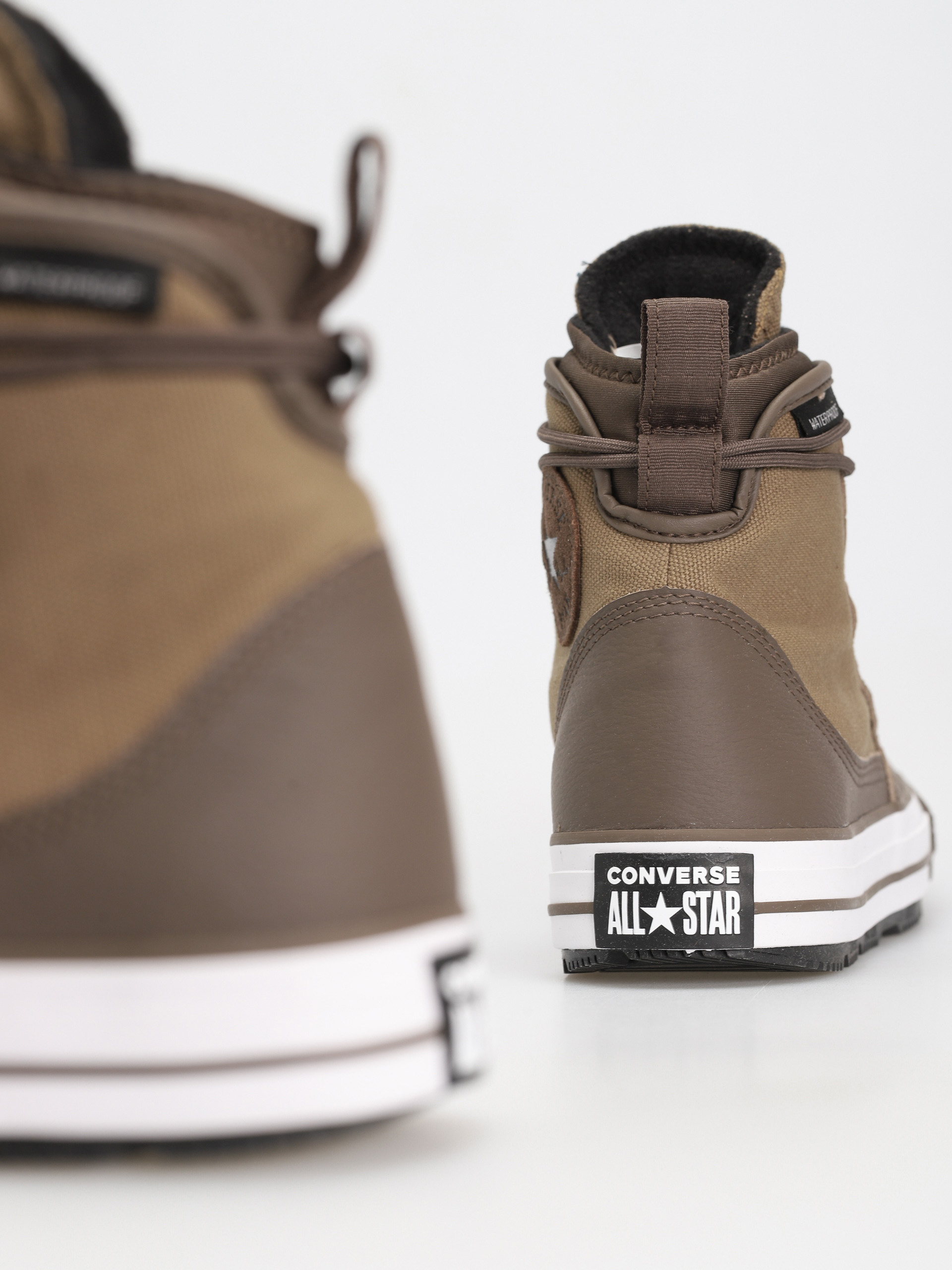 Converse Chuck Taylor All Star All Terrain Hi Chucks (engine smoke)