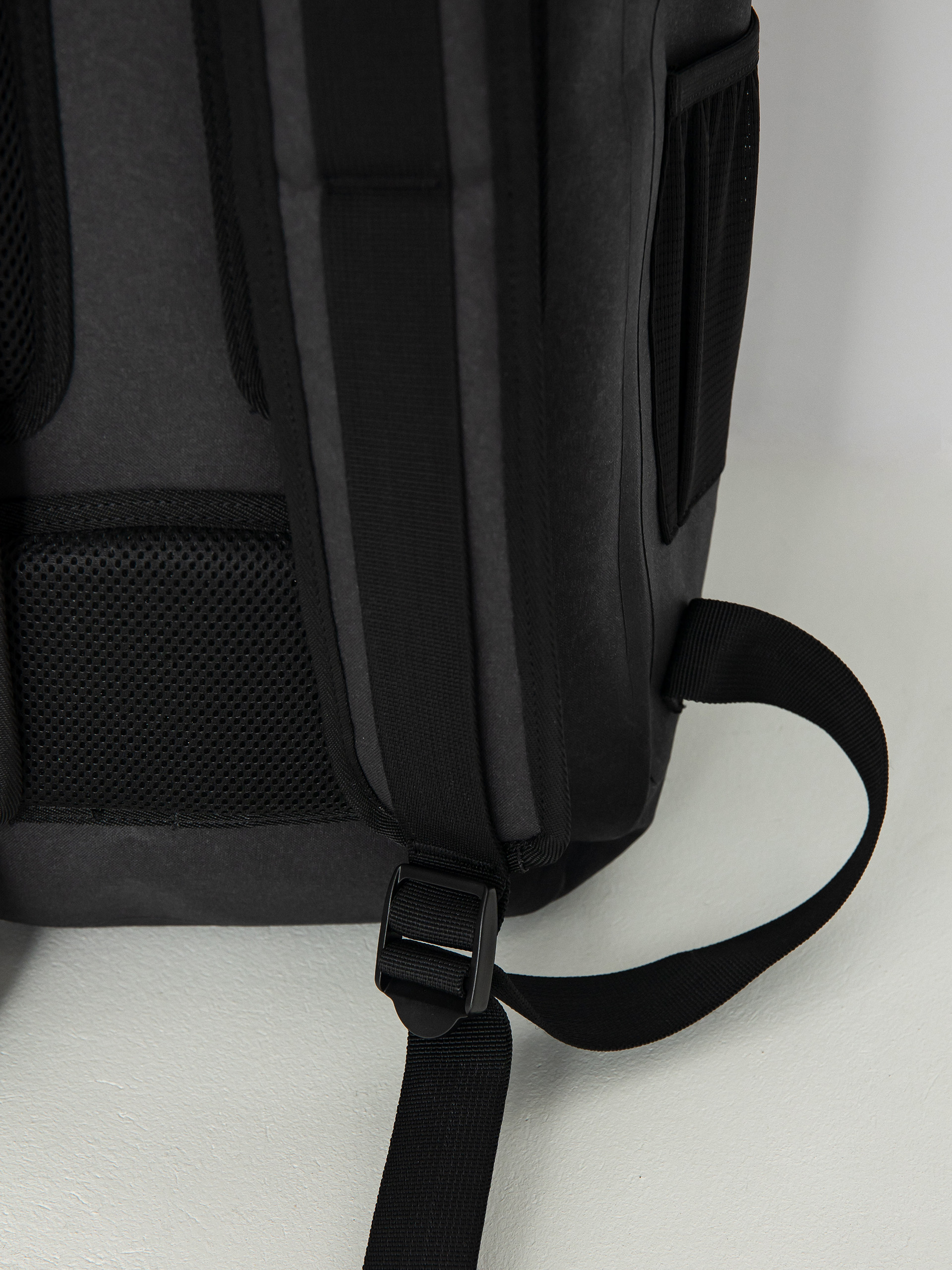 RVCA Weld Pack Backpack - black (black)