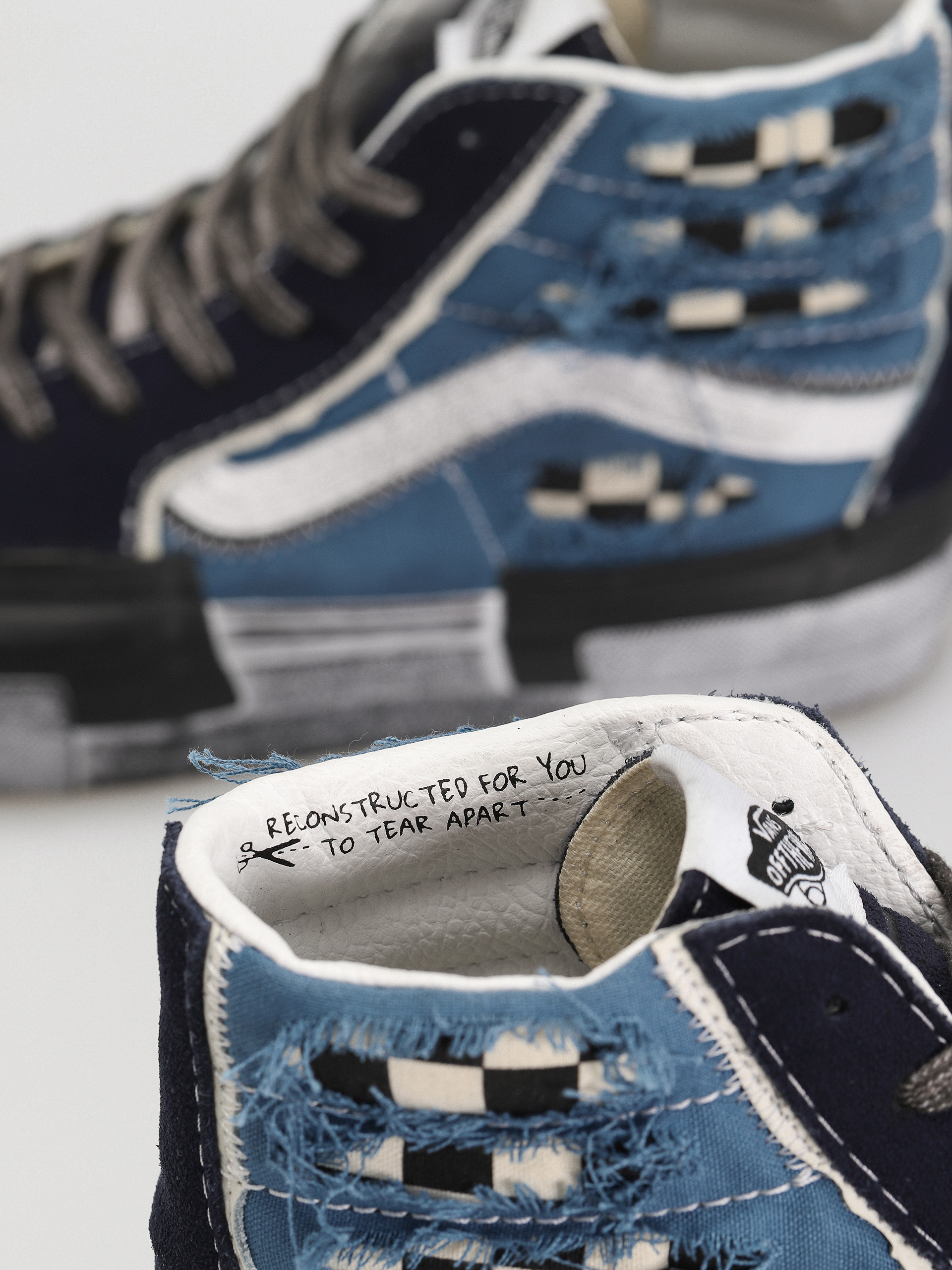Vans Sk8 Hi Reconstruct Shoes - navy blue (stressed check navy/stv navy)