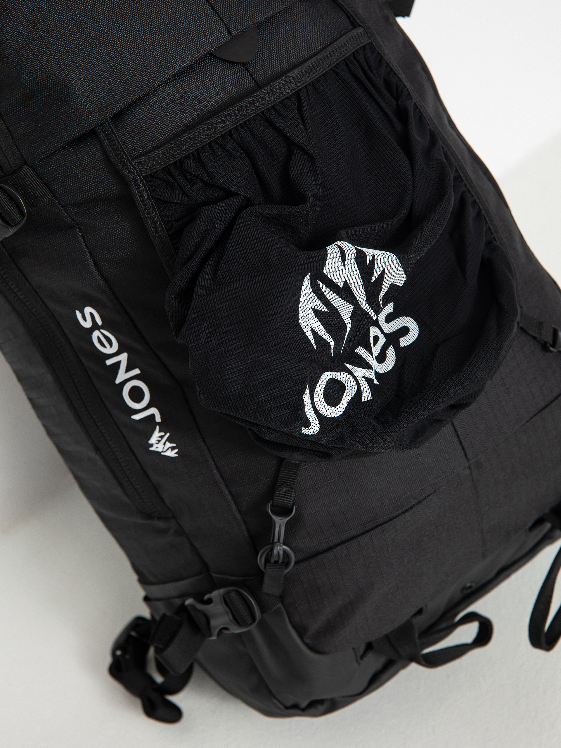 Jones Snowboards Bag Dscnt 25L Backpack (black)
