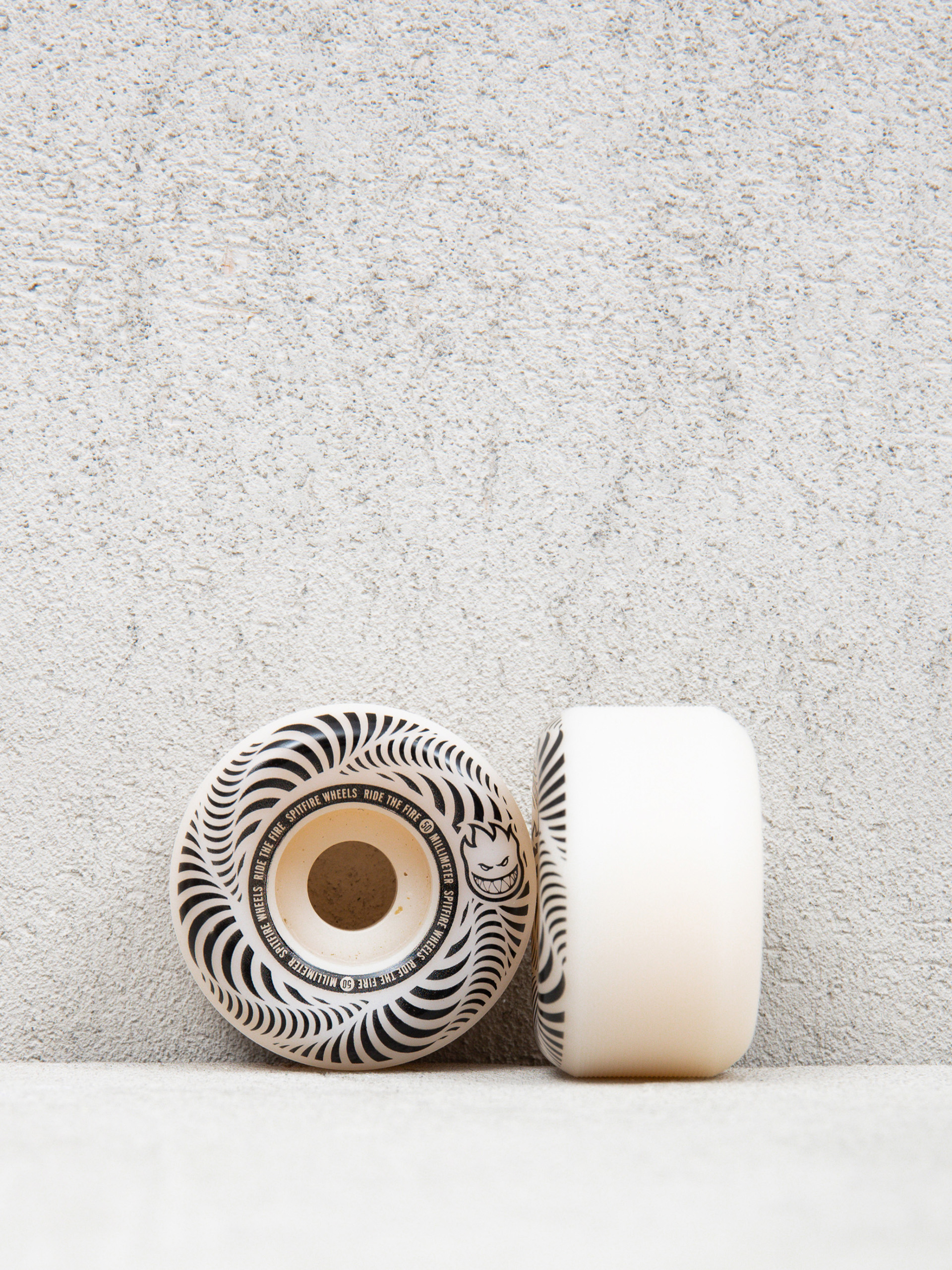 Spitfire Classic Flash Point Conical Full Wheels - black (white/black)