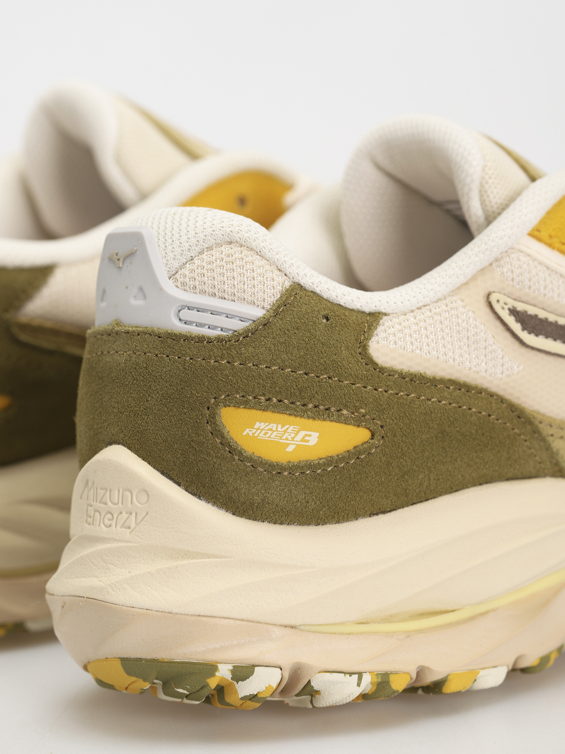 Mizuno Schuhe Wave Rider Beta cedar major brown cloud cream