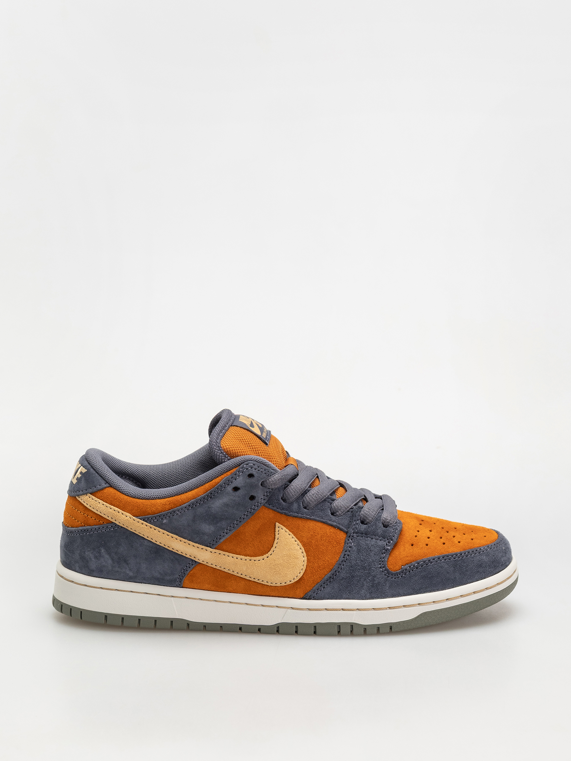 Nike SB Dunk Low Pro Shoes - brown, grey (light carbon/sesame monarch ...